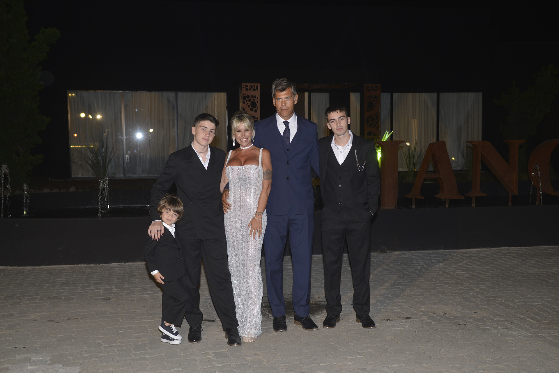 Florencia Peña Y Ramiro Ponce De León Celebran Su Segundo Casamiento