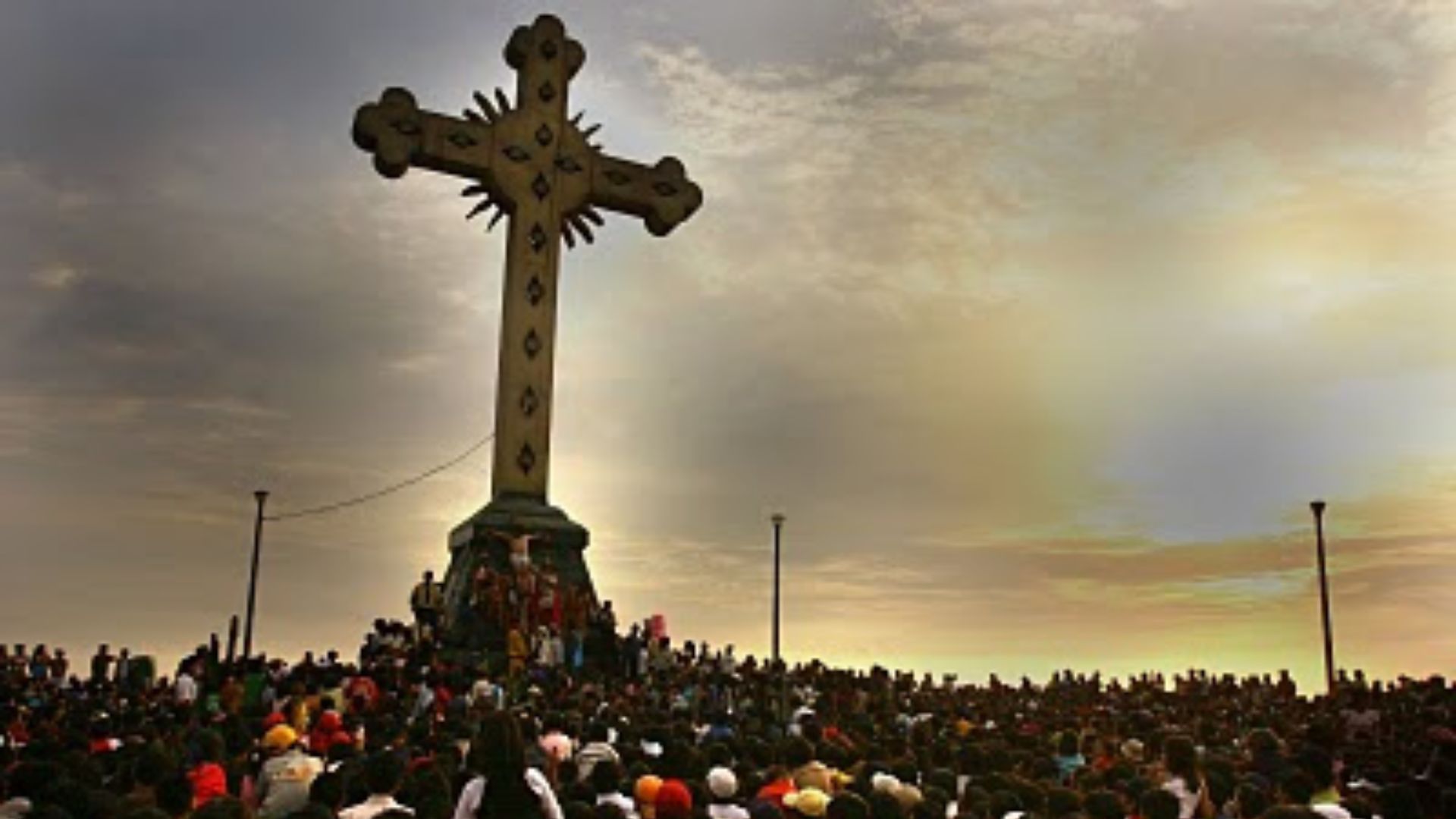 Cruz Del Cerro San Cristóbal De Quién Fue La Idea Y Cuántos Cambios
