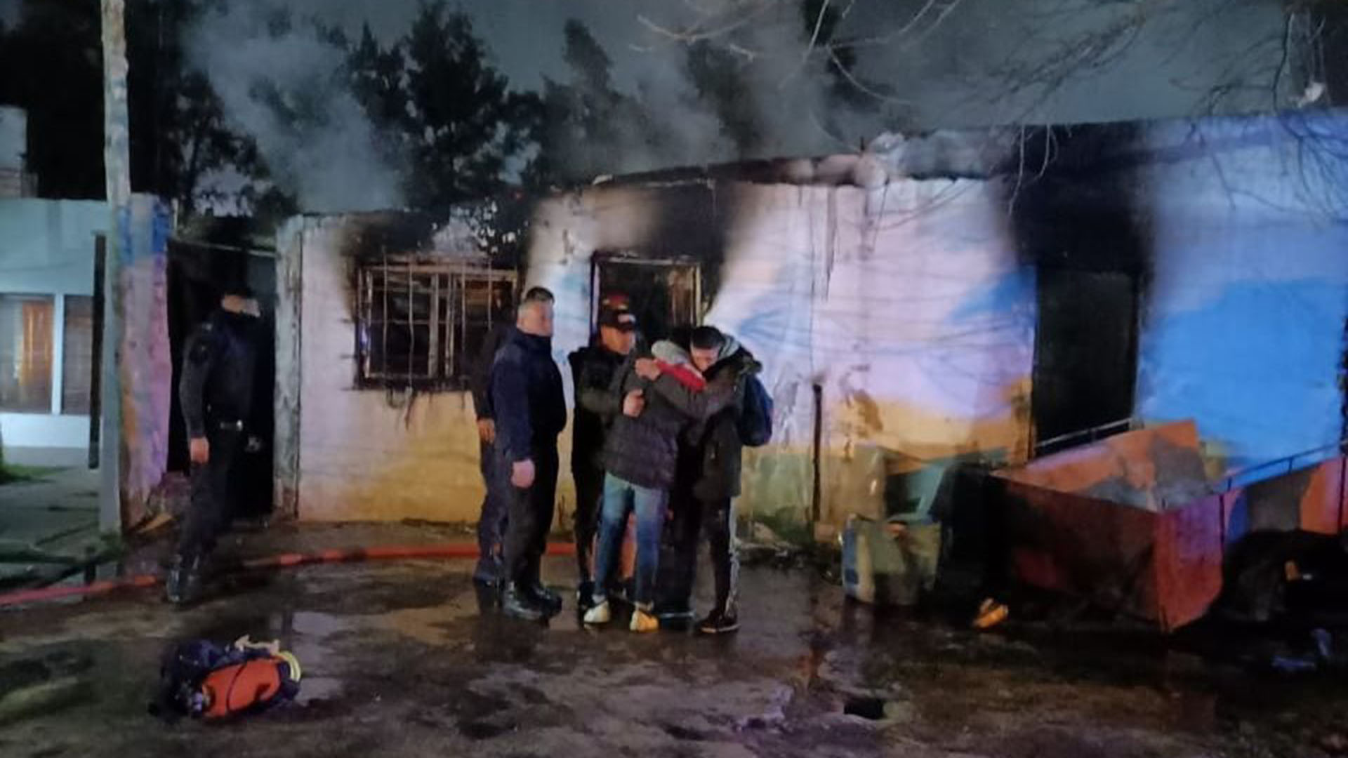 Tragedia En La Plata Murieron Dos Niños Y Un Joven En Un Voraz Incendio Infobae