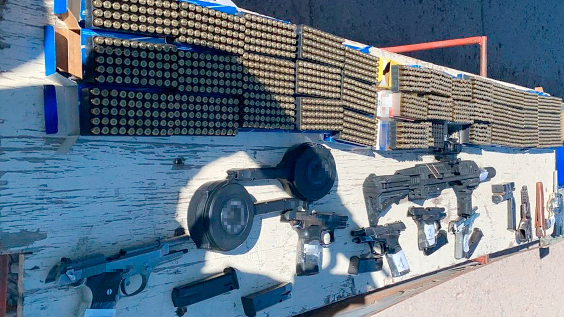 Descubrieron Un Camión Con Armamento Ilegal Y Más De Dos Mil Municiones Que Iba Hacia Chile
