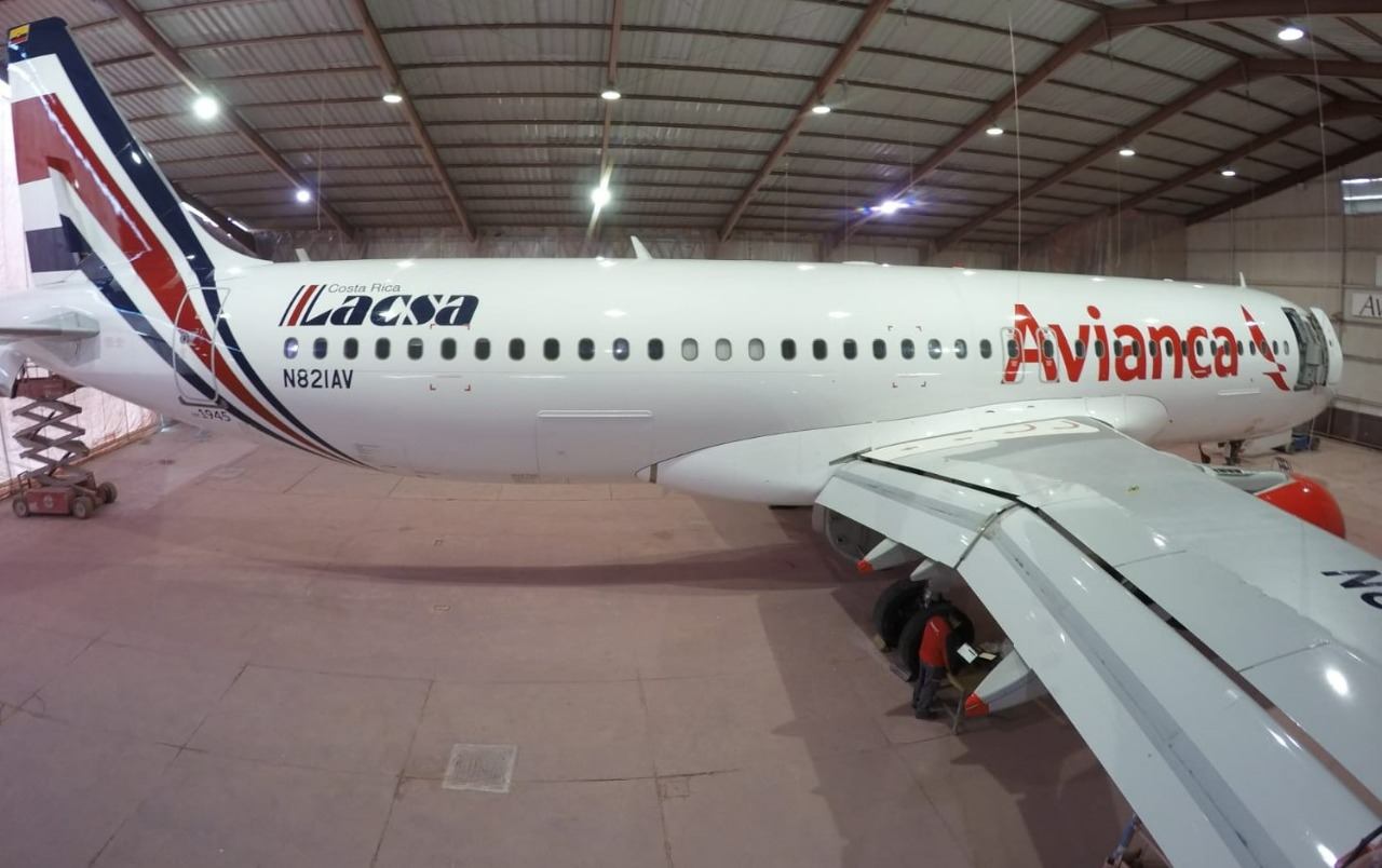 No más maní gratis en lo vuelos de Avianca: venderá alimentos y bebidas ...