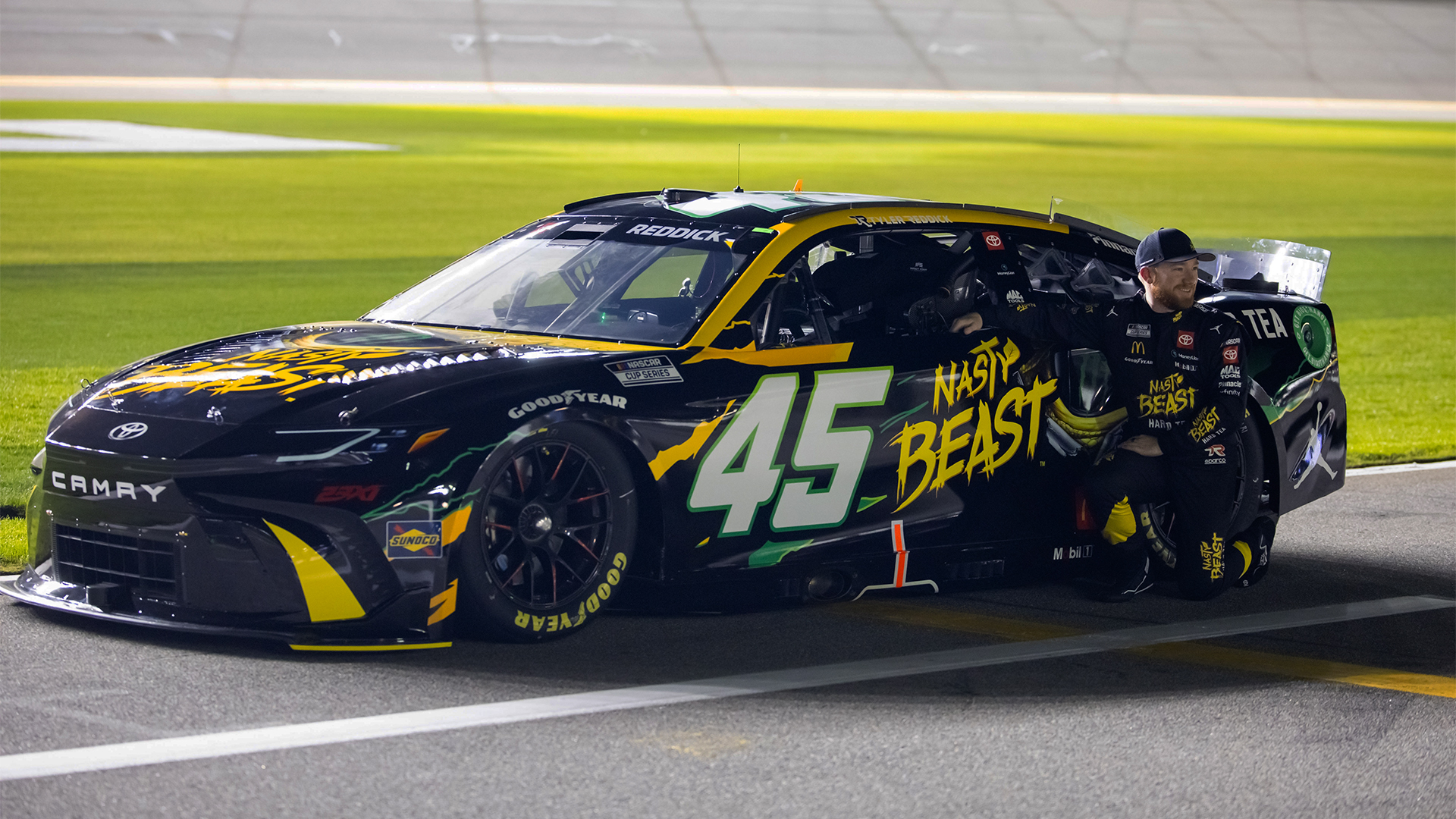 Kyle Busch Monster Energy