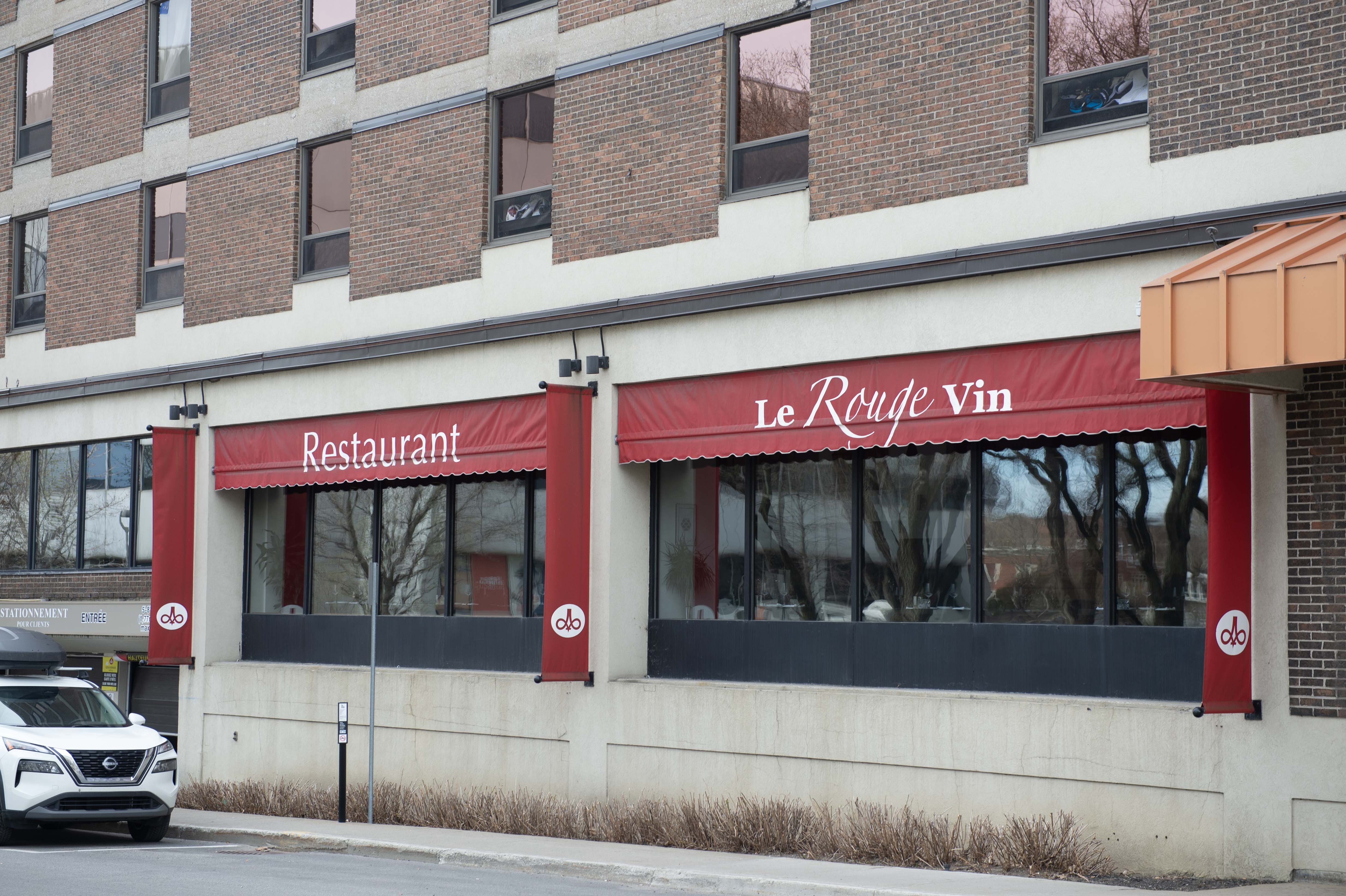 Le nouveau Rouge vin jette l’ancre à la marina