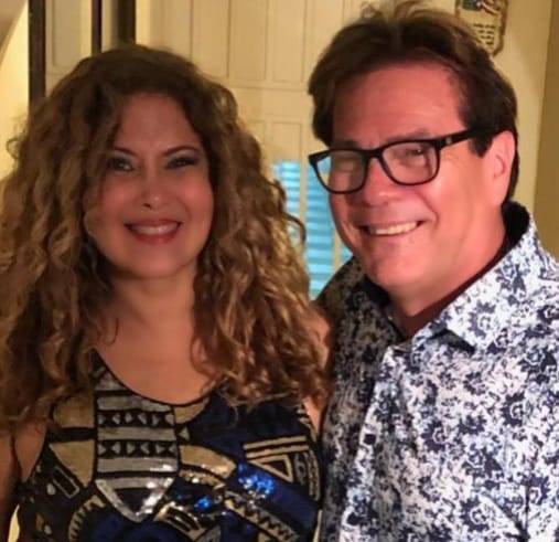 Sully Diaz Y Esposo