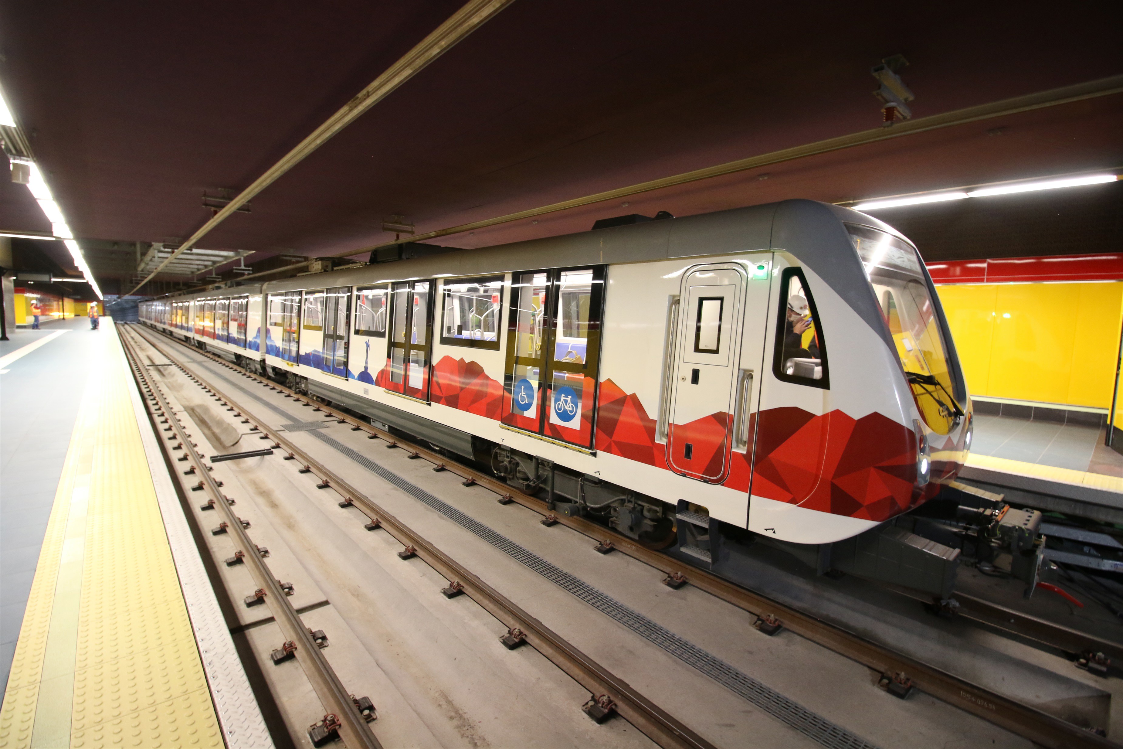 QUITO | Metro "MetroQ"| E/C | Page 426 | SkyscraperCity Forum