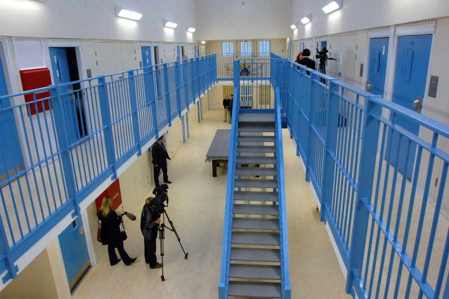 'Prison staff need more protection from seriously violent inmates ...