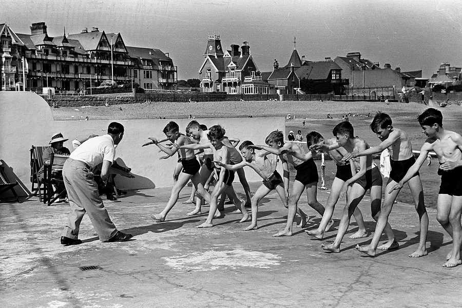 Gallery: Jersey through the decades - 1930s - Jersey Evening Post