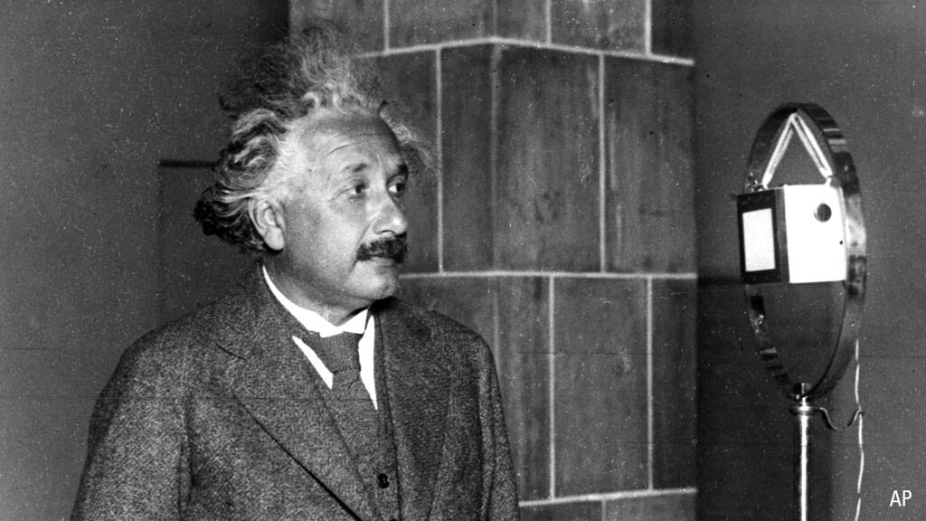 Einstein and the magic of compounding