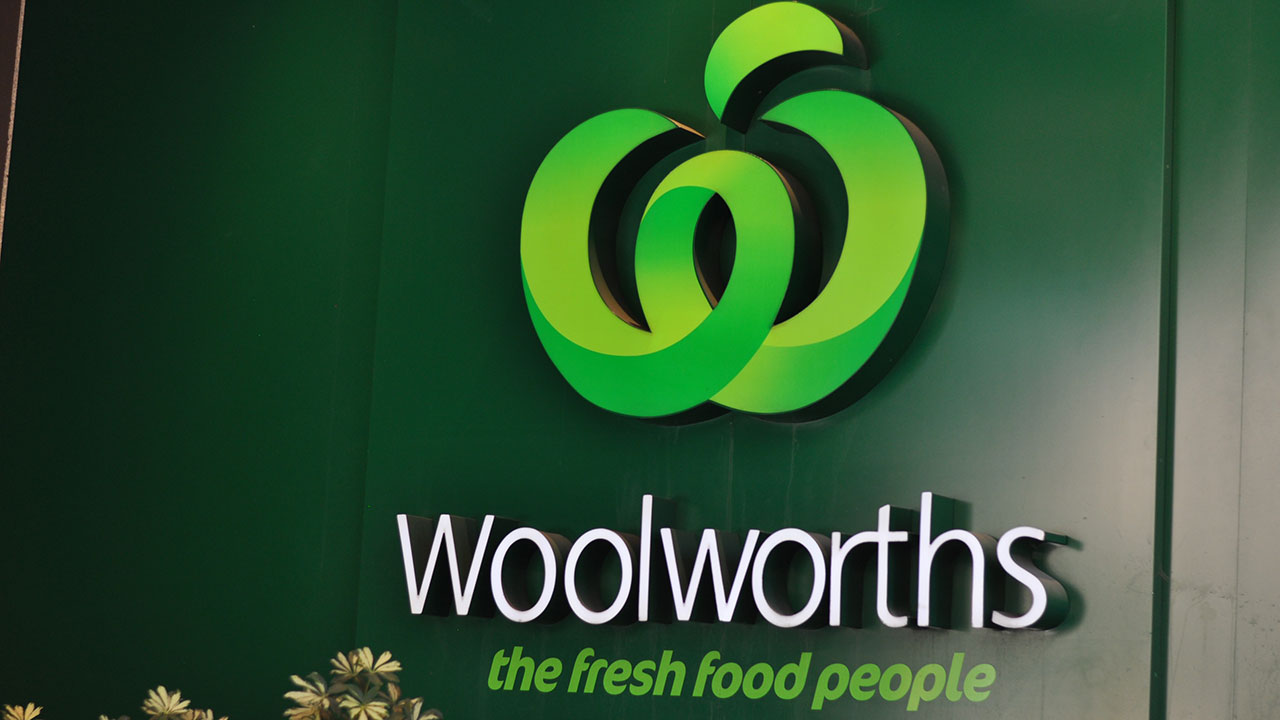 Woolworths Share Price: Is ASX: WOW Undervalued or Overvalued?