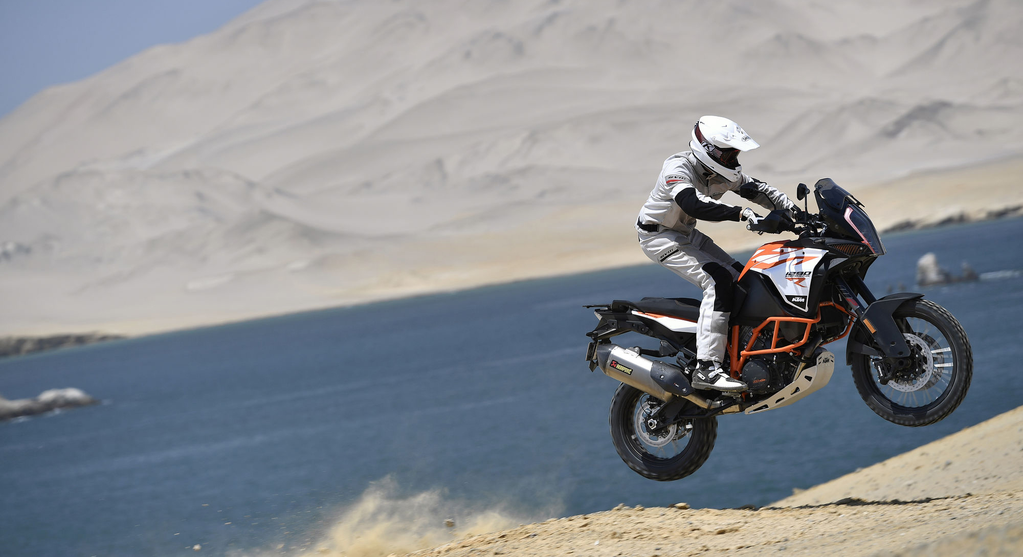 2017 KTM 1290 Super Adventure R - FIRST RIDE REVIEW | Cycle World