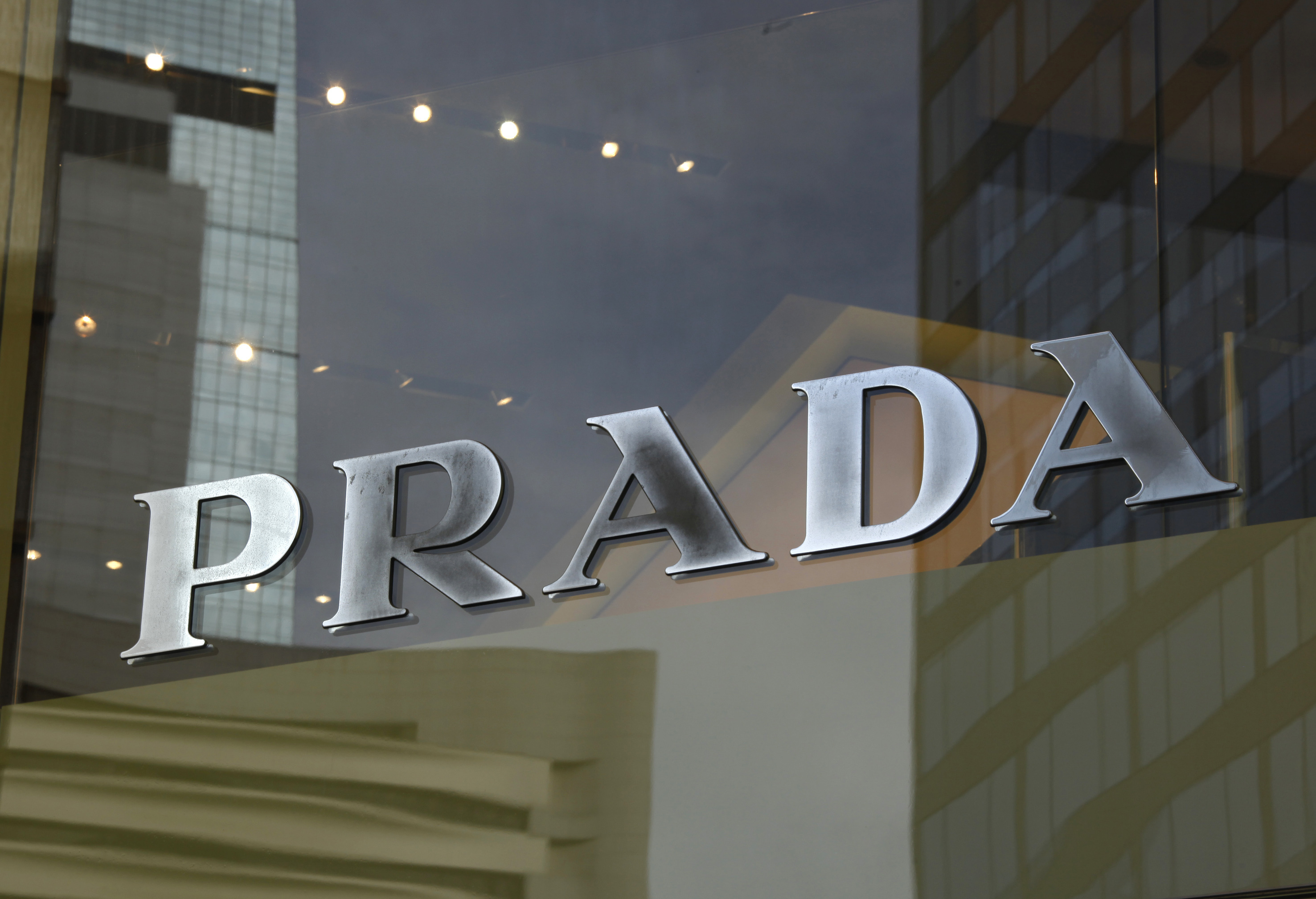 Logo De Prada Extensive SWOT Analysis Of PRADA 2025 Update | IIDE