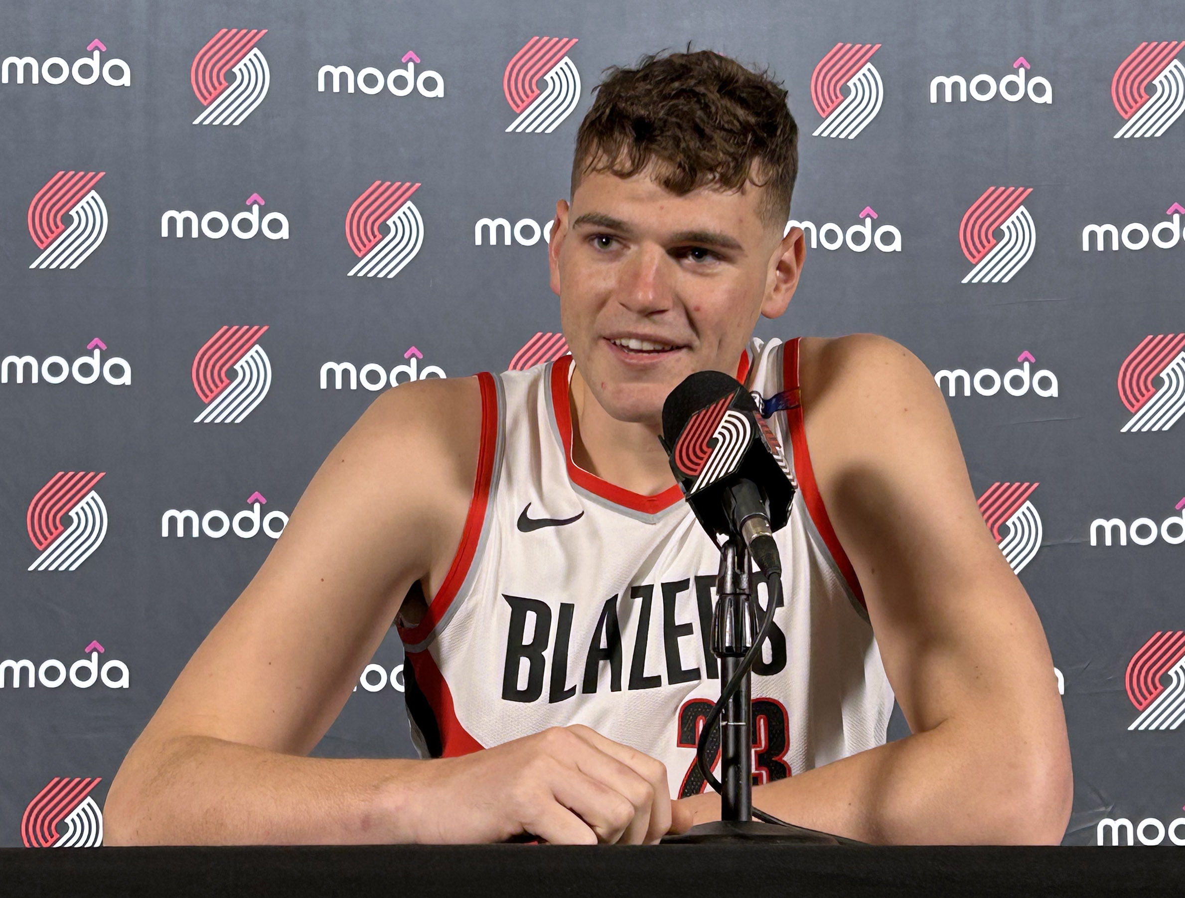 Moda Nba 2024 Portland Trail Blazers' Donovan Clingan, Kris Murray