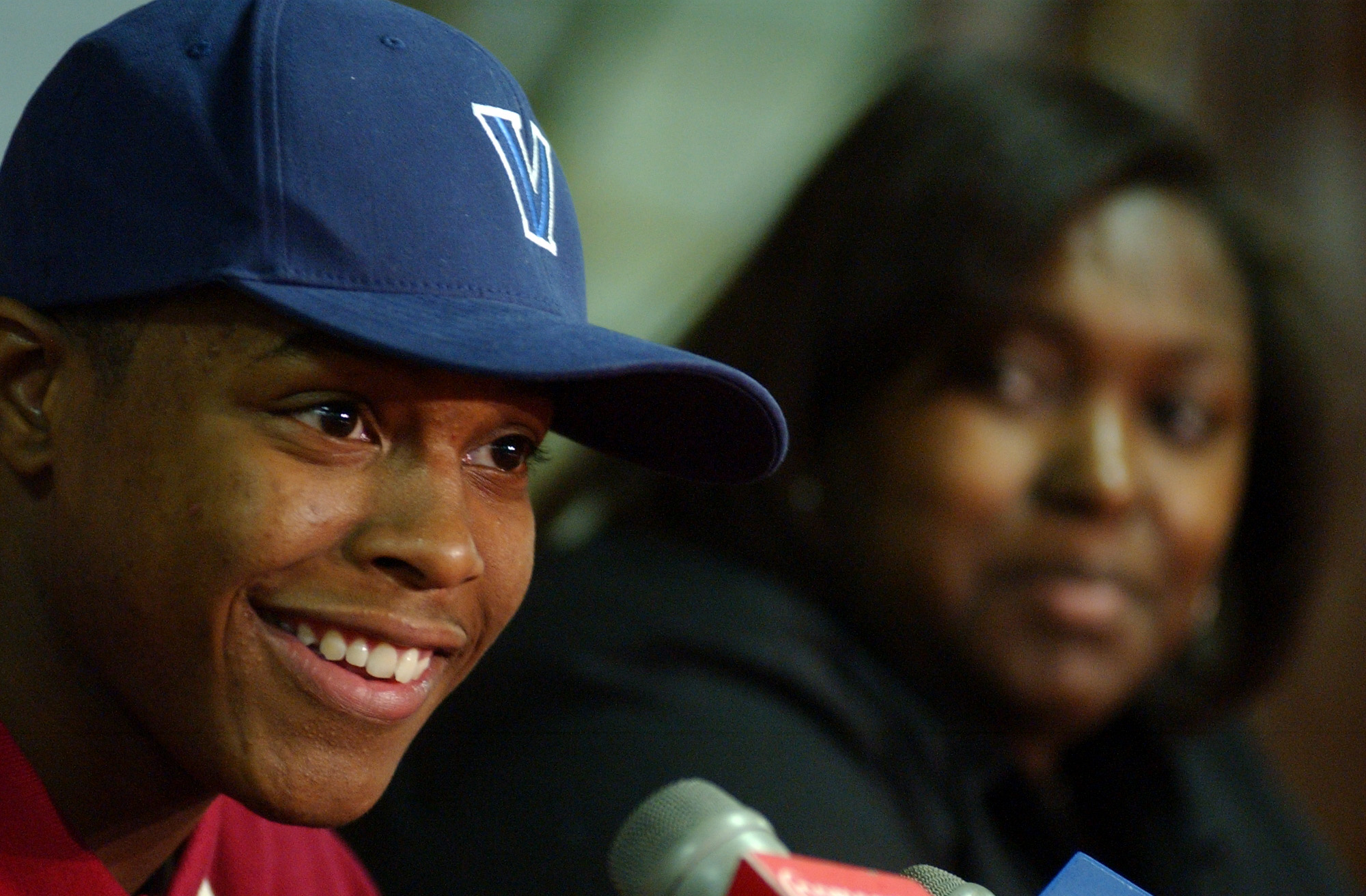 Kyle Lowry's Sixers debut has his Cardinal Dougherty teammates reminiscing