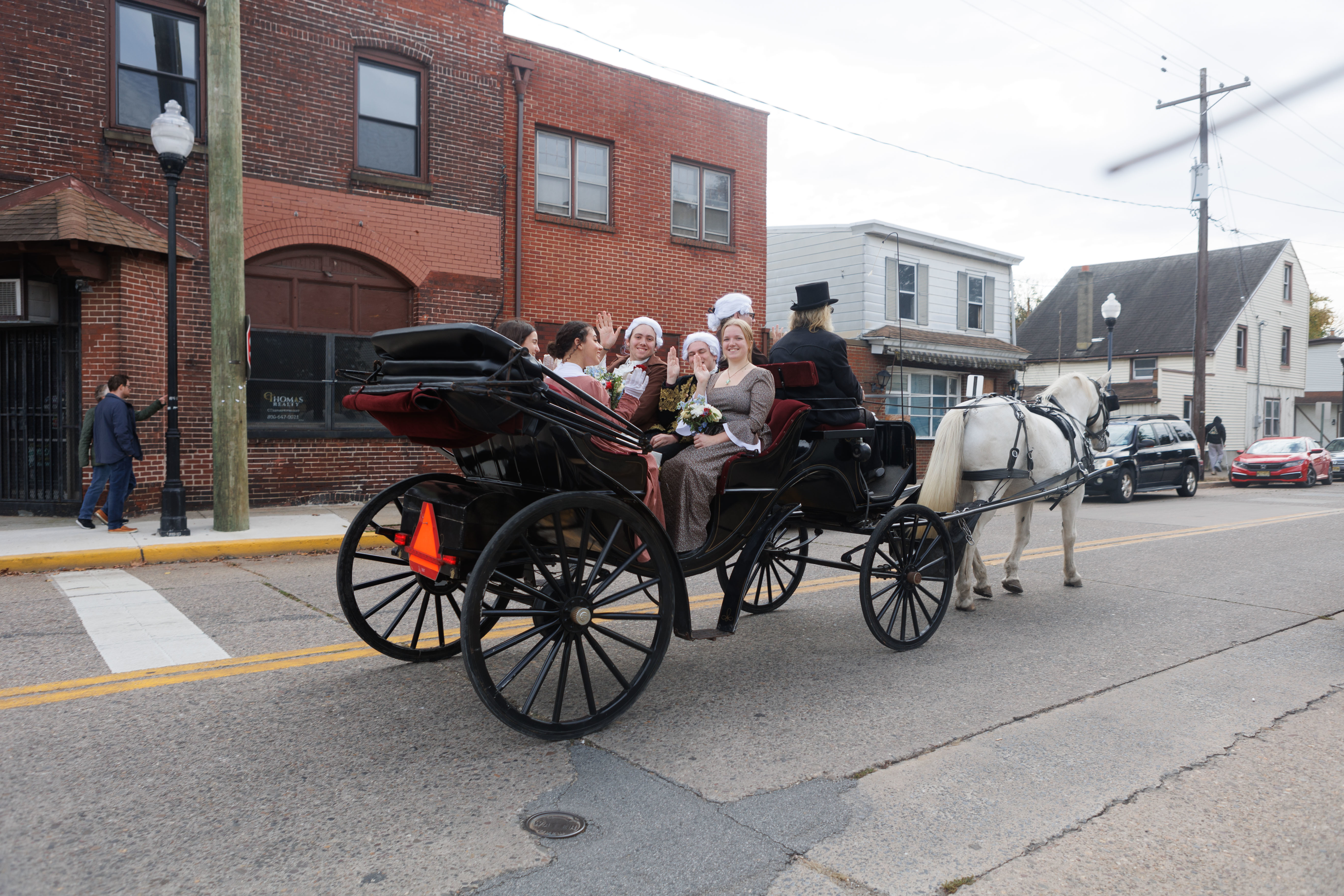 Betsy Ross gets married on 250th wedding anniversary in Camden County