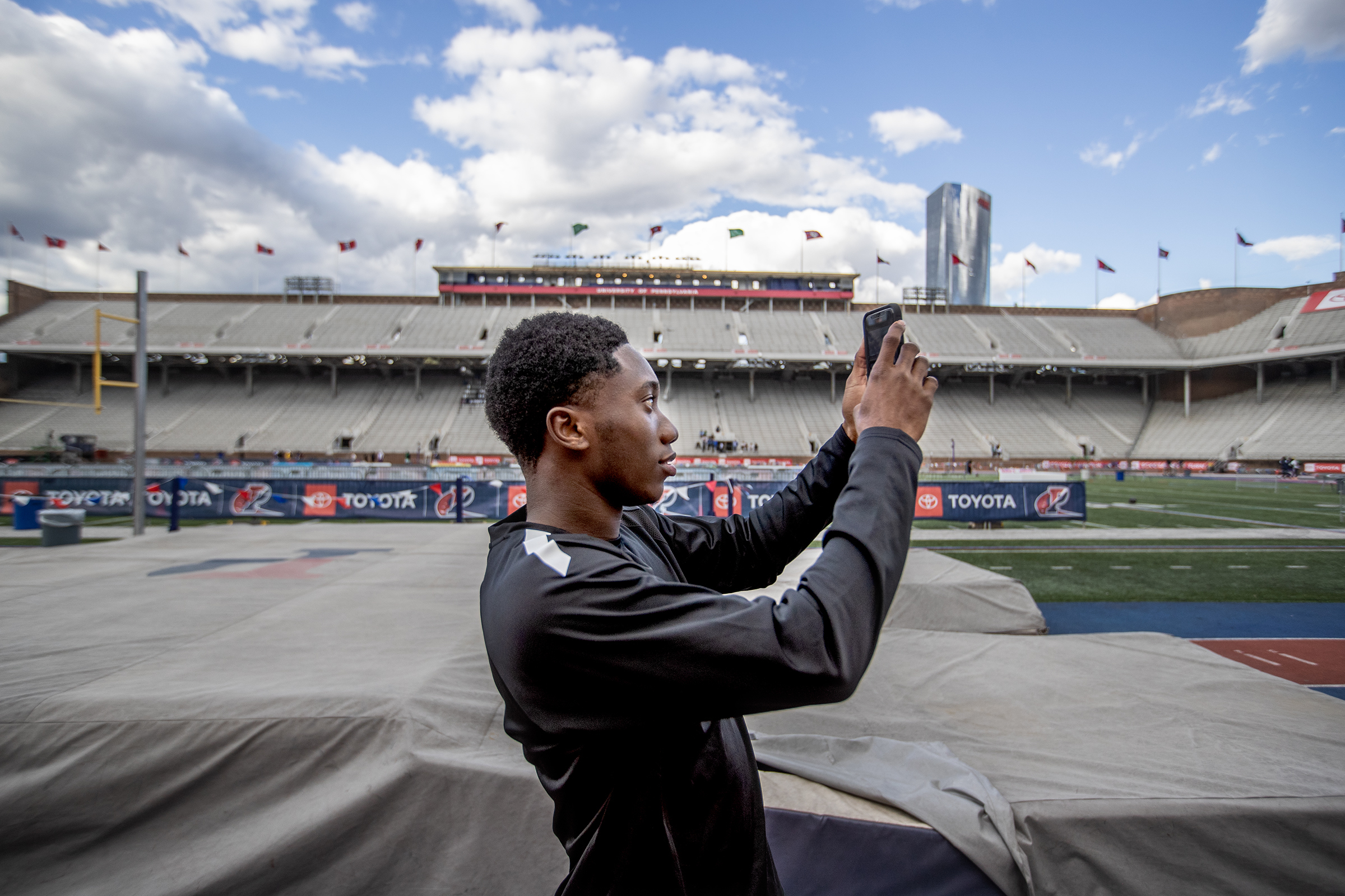 Penn Relays 2024: Devin Nugent of Pitt follows sister Leah Nugent with ...