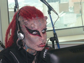 Modificación Corporal Extrema Mujeres