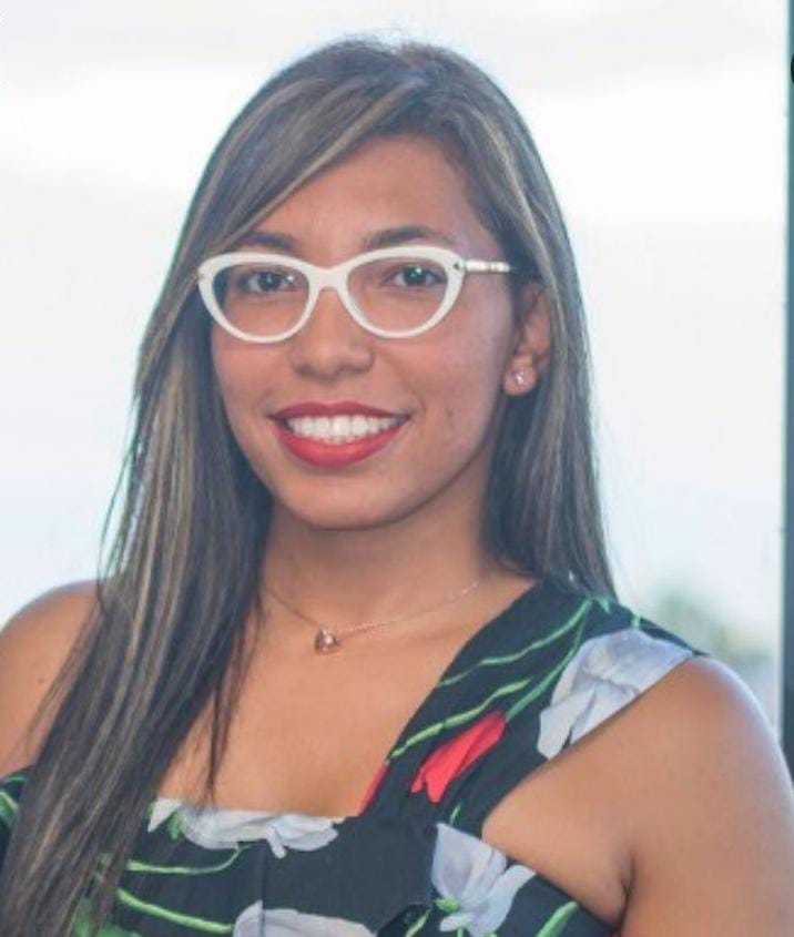 Ana Erazo's Instagram, Twitter & Facebook on IDCrawl