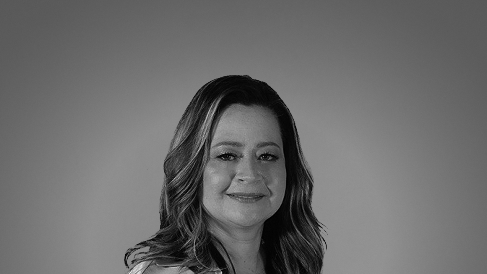 Detrás de todo hombre…