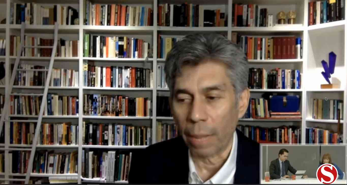 Daniel Coronell lee su columna 'El mejor regalo'