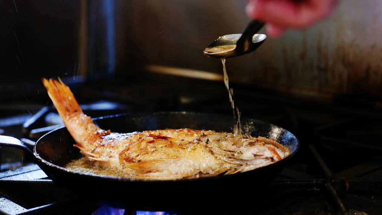 ¿Cuánto tiempo puede estar el pescado congelado?
