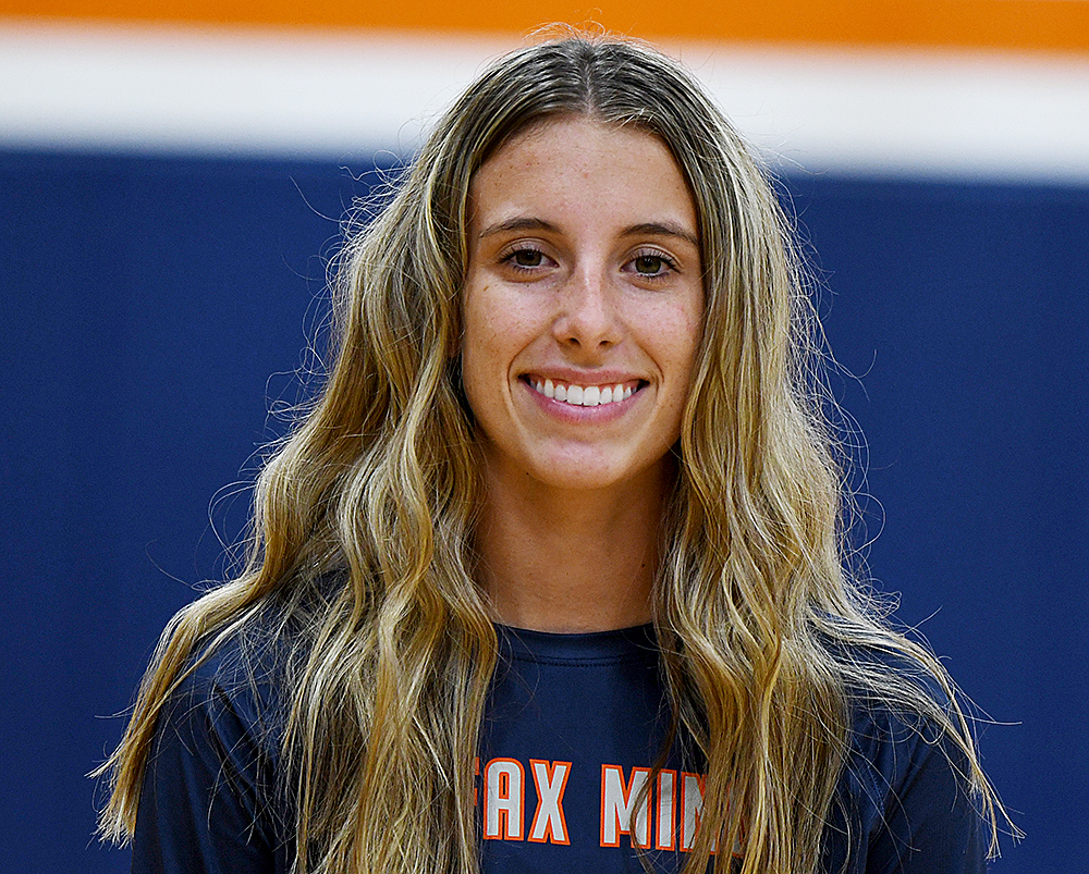 Delaney Hall's Instagram, Twitter & Facebook on IDCrawl