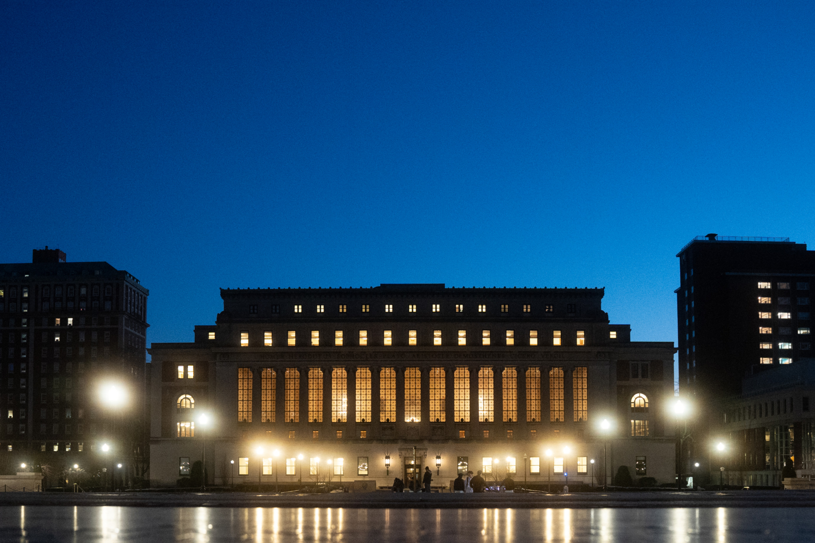 Top spots to take graduation pictures on and near campus - Columbia ...