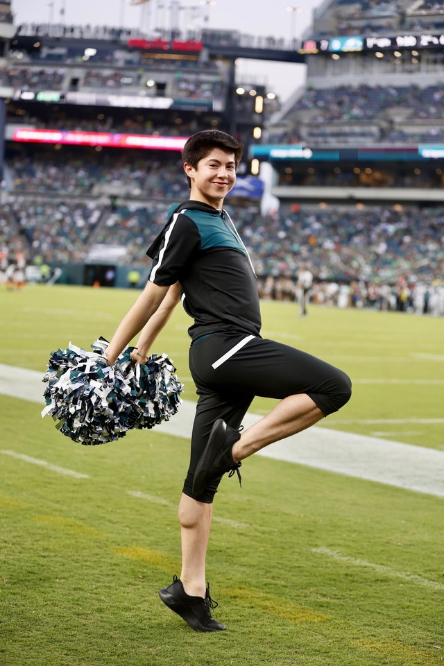 Alexander Fan, CC ’25, on cheerleading for the Philadelphia Eagles
