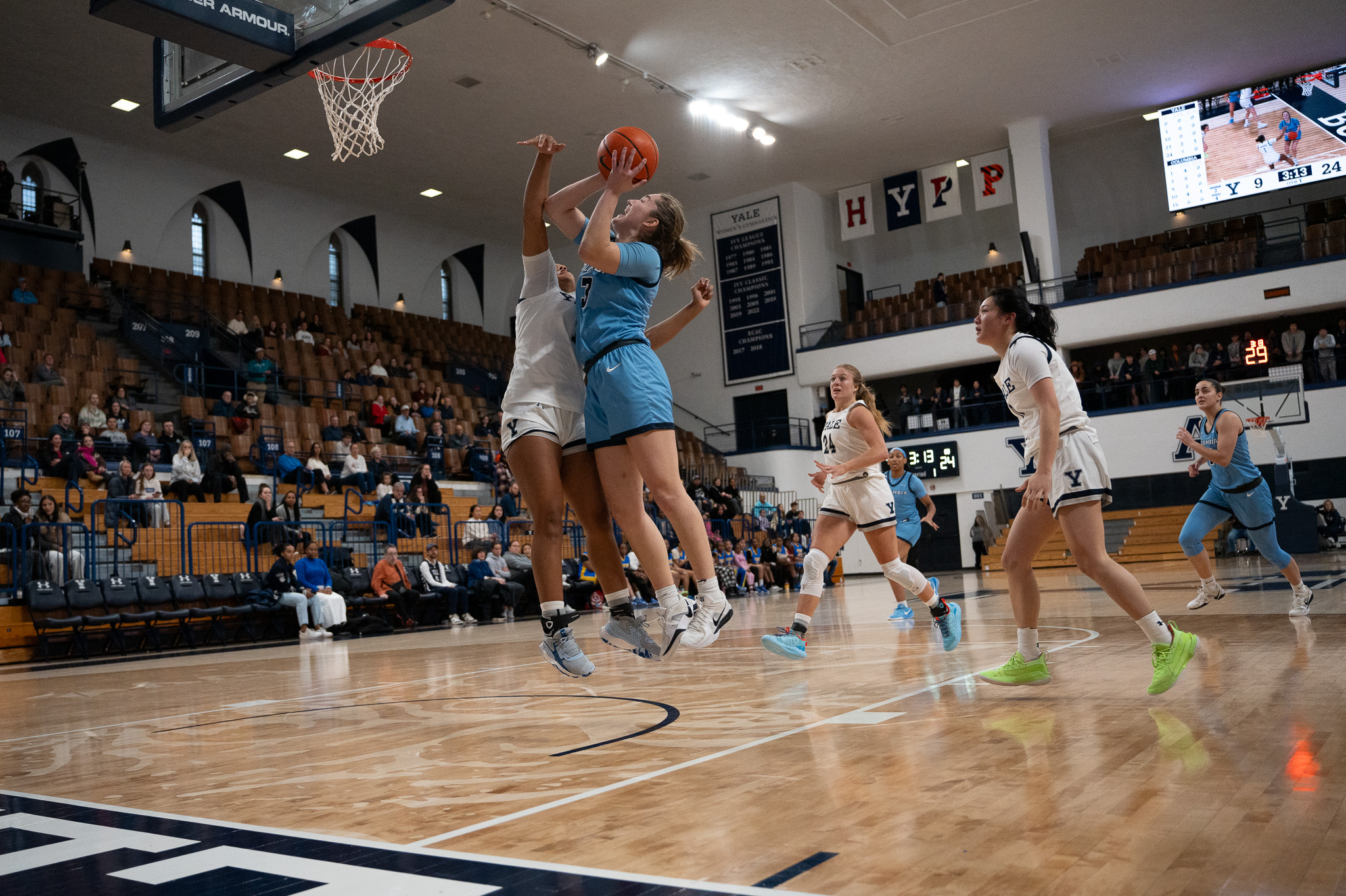 Women’s basketball takes down Yale in New Haven