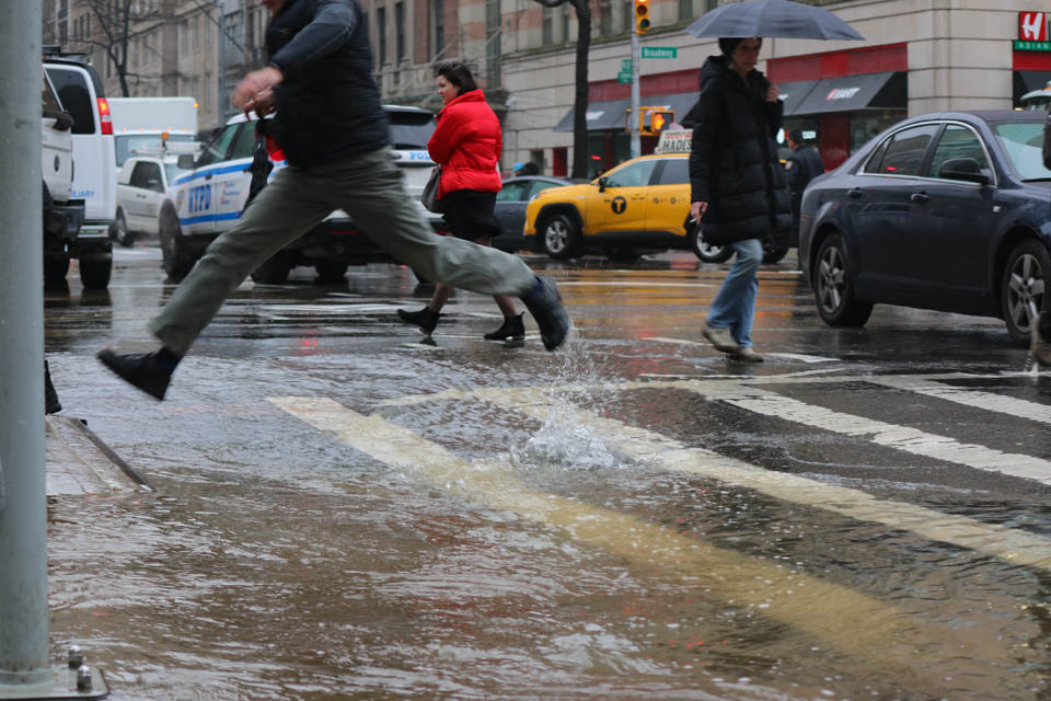 Broadway and 110th flooded after water main breaks