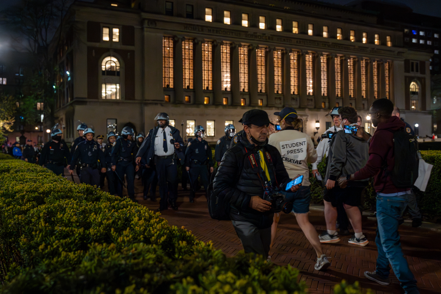 In Focus: 56 Years later, NYPD sweeps Hamilton Hall again