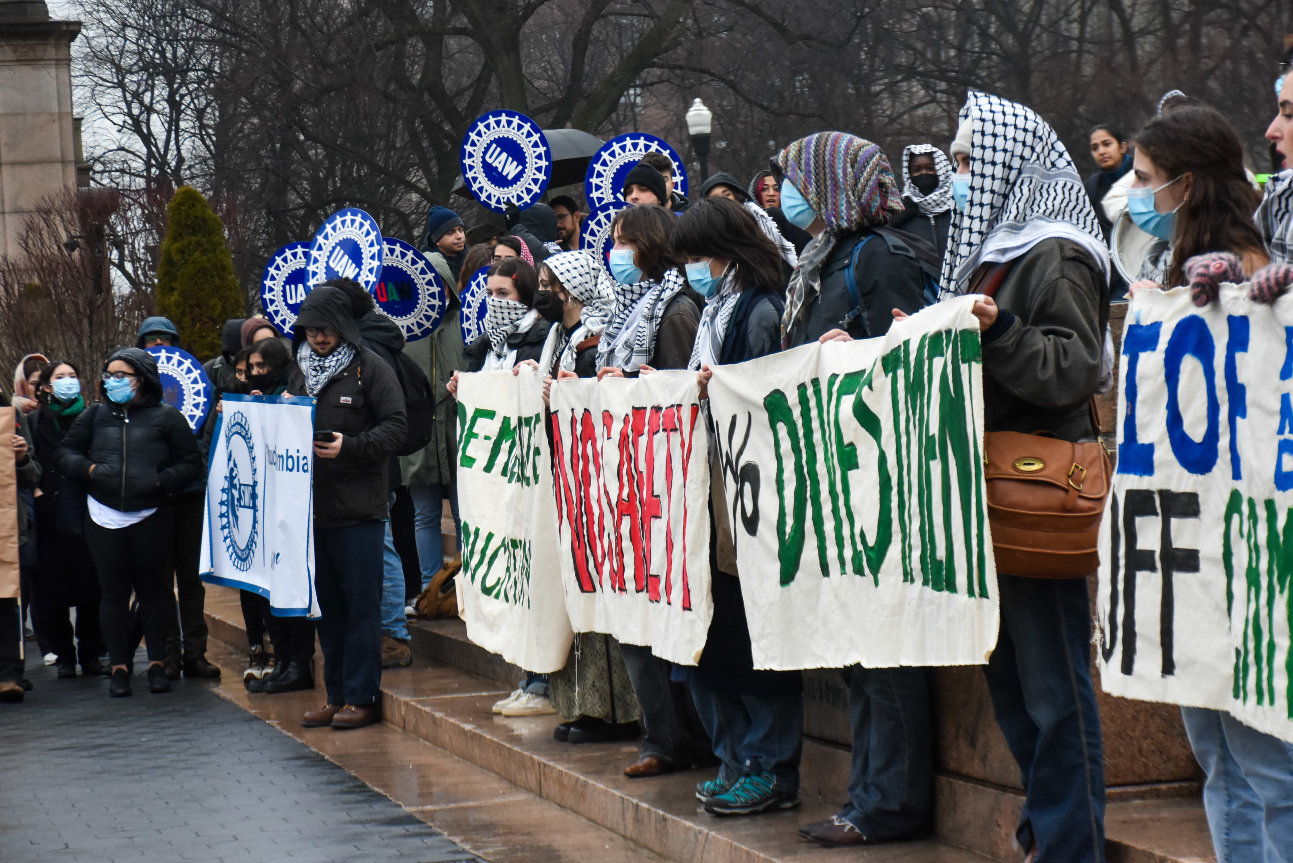 Students gather for ‘emergency protest’ following alleged use of ...