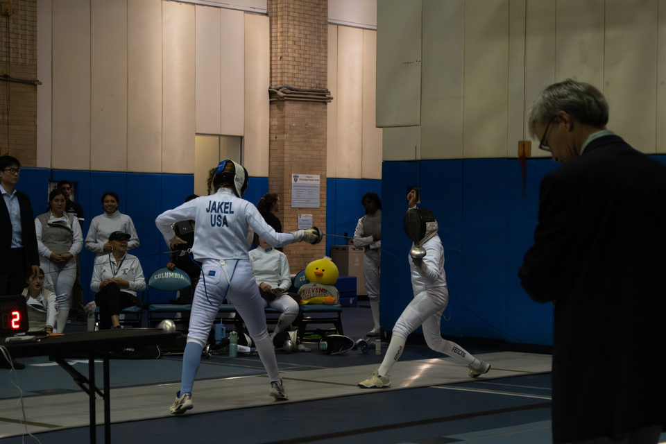 Women’s fencing narrowly falls to Notre Dame in St. John’s Super Cup