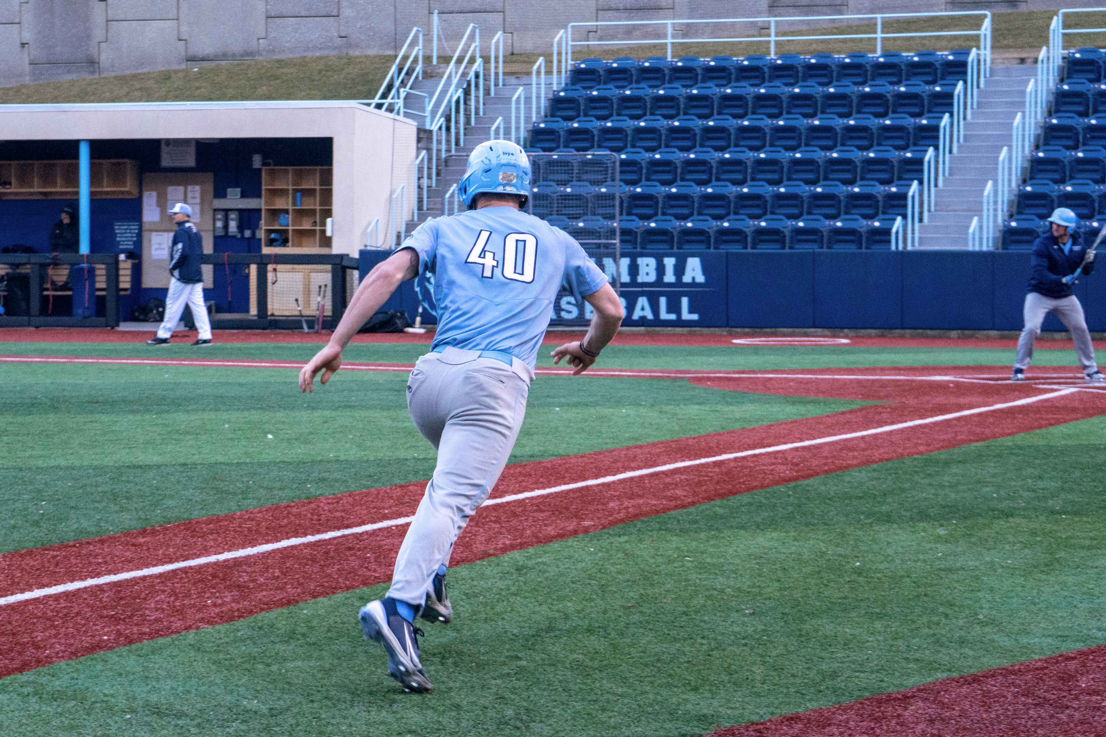 Baseball wins two games over spring break trip