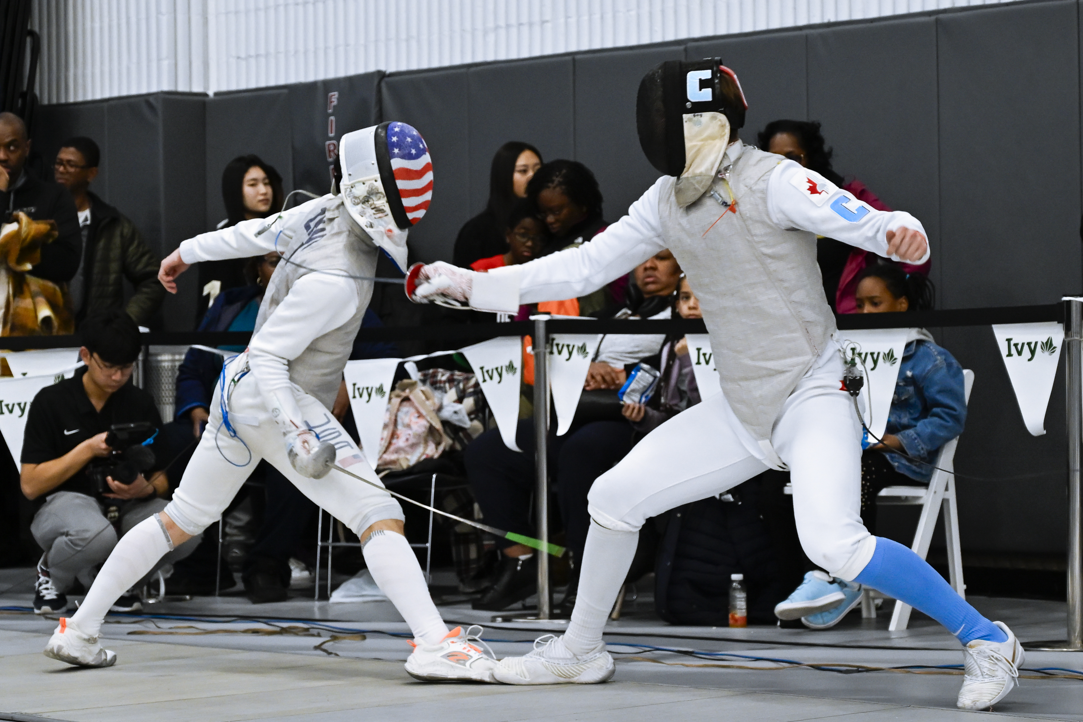 Men’s and women’s fencing win Ivy Championships with dominant performances
