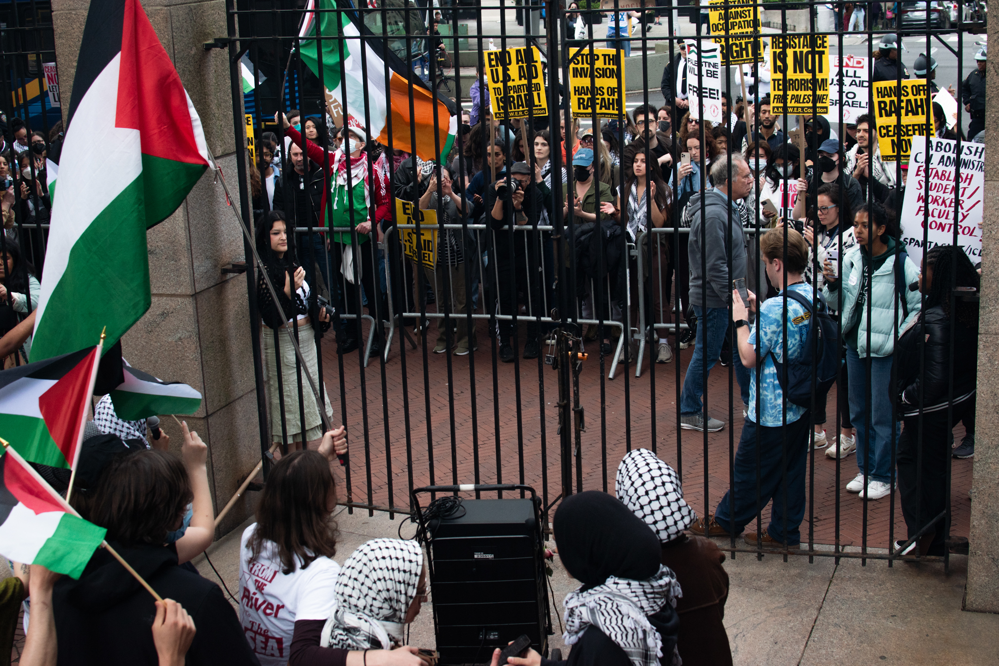 Suspended students, community members walk from 175th Street to ...