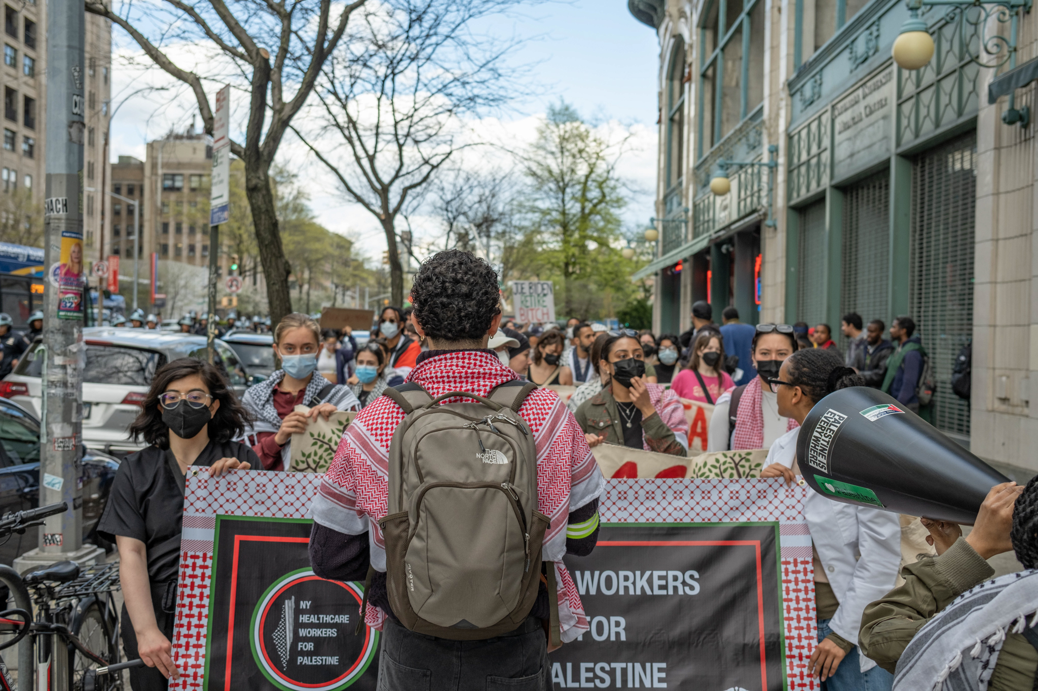 Suspended students, community members walk from 175th Street to ...