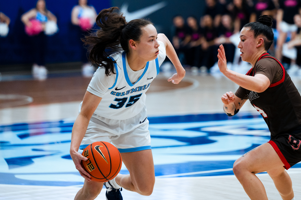 Abbey Hsu, CC ’24, and Kaitlyn Davis, CC ’23, sign training camp ...