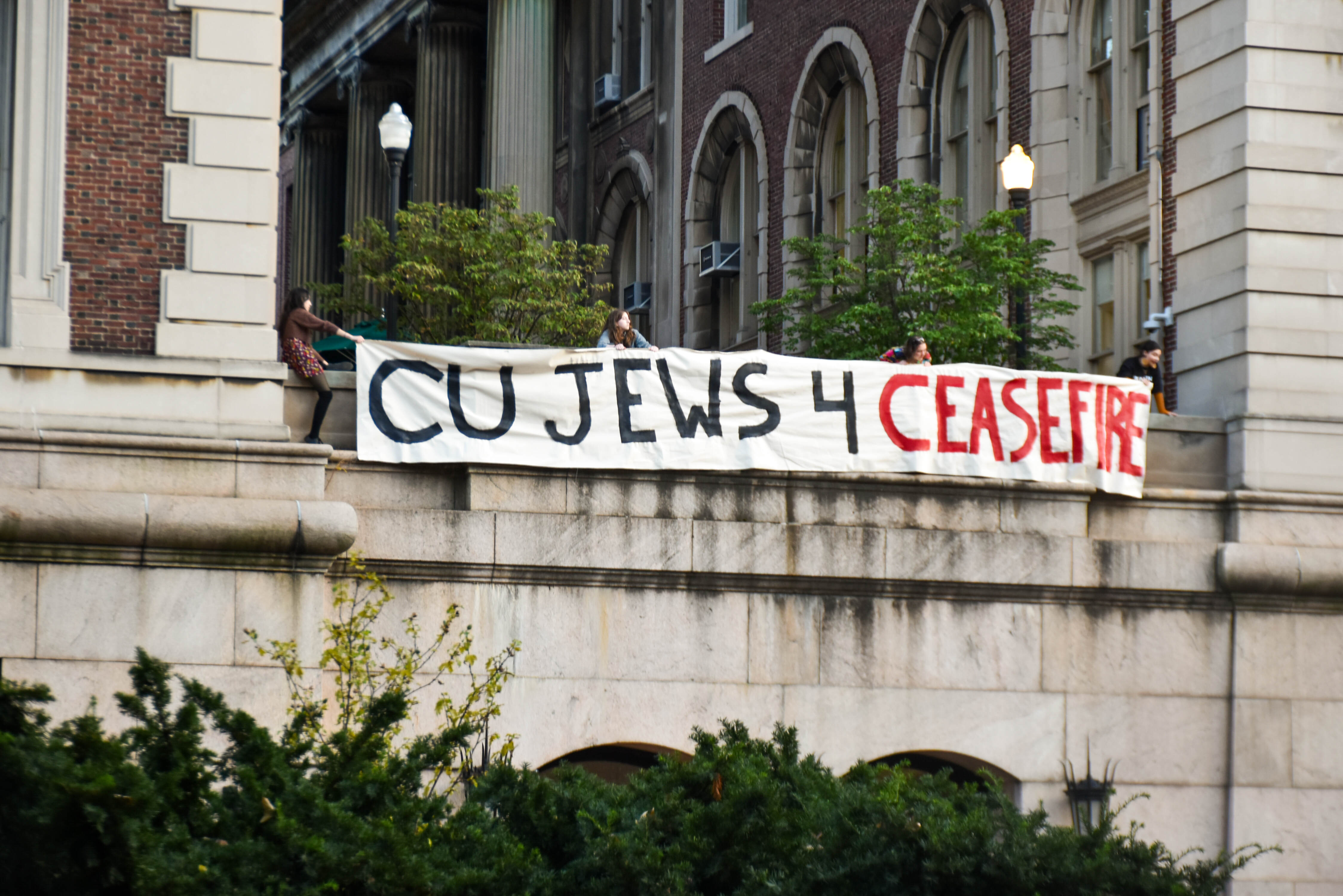 New student group CU Jews for Ceasefire holds demonstration, unveils banner