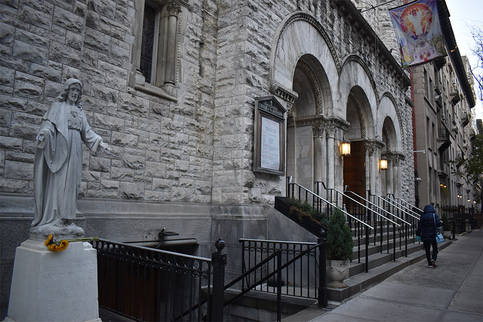 95 families seeking asylum arrived on the Upper West Side. A community ...