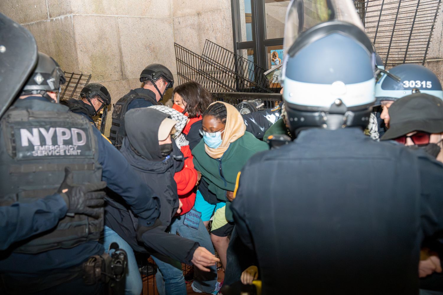 In Focus: 56 Years later, NYPD sweeps Hamilton Hall again