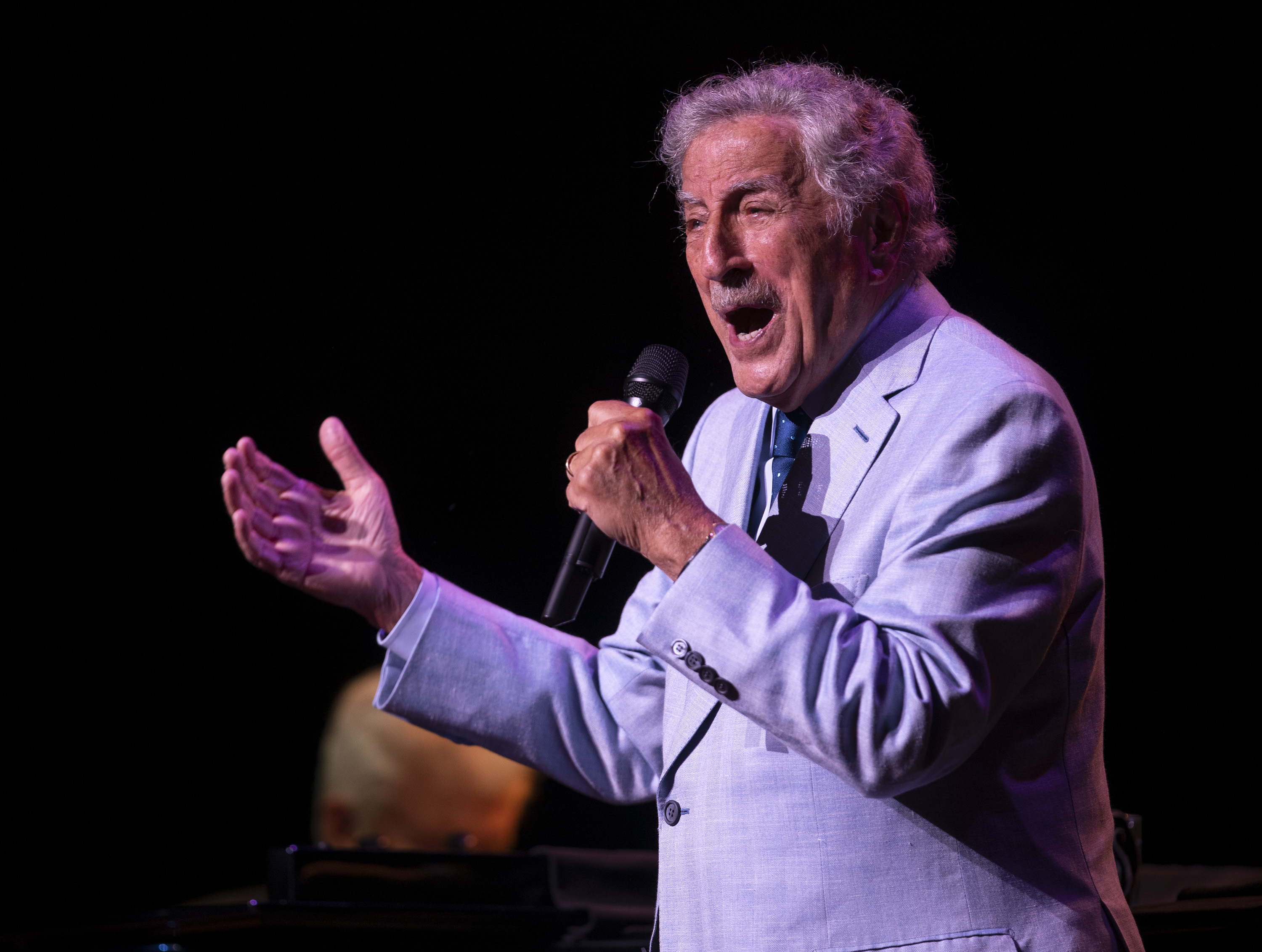 6 cool things in music this week: Tony Bennett, 'Annie,' Norah Jones ...