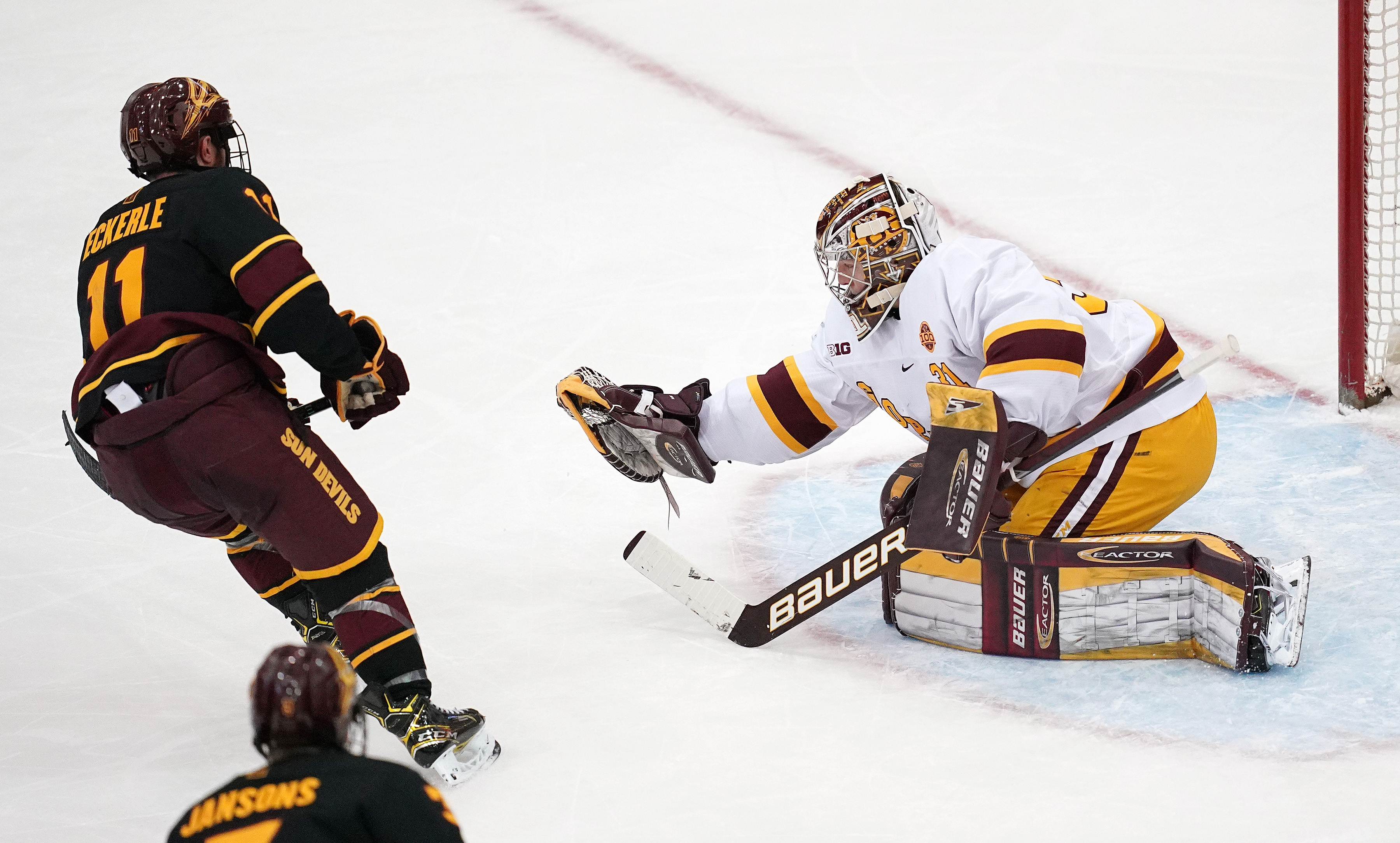 Gophers goalie Jared Moe transferring to Wisconsin