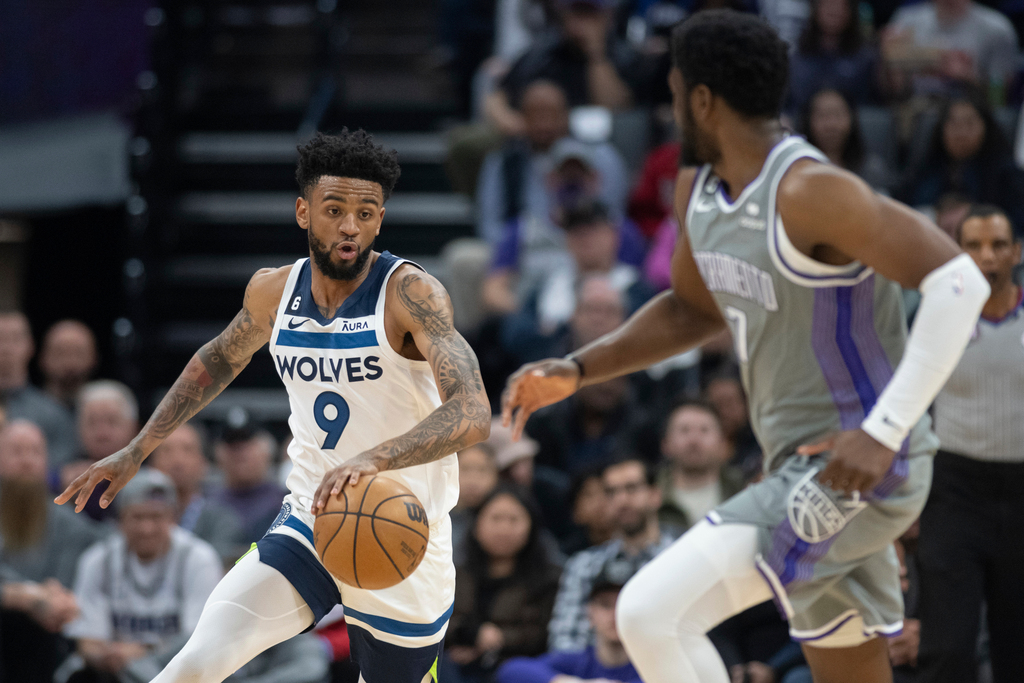 For suddenly hot Wild and Timberwolves, being in the West is best for both