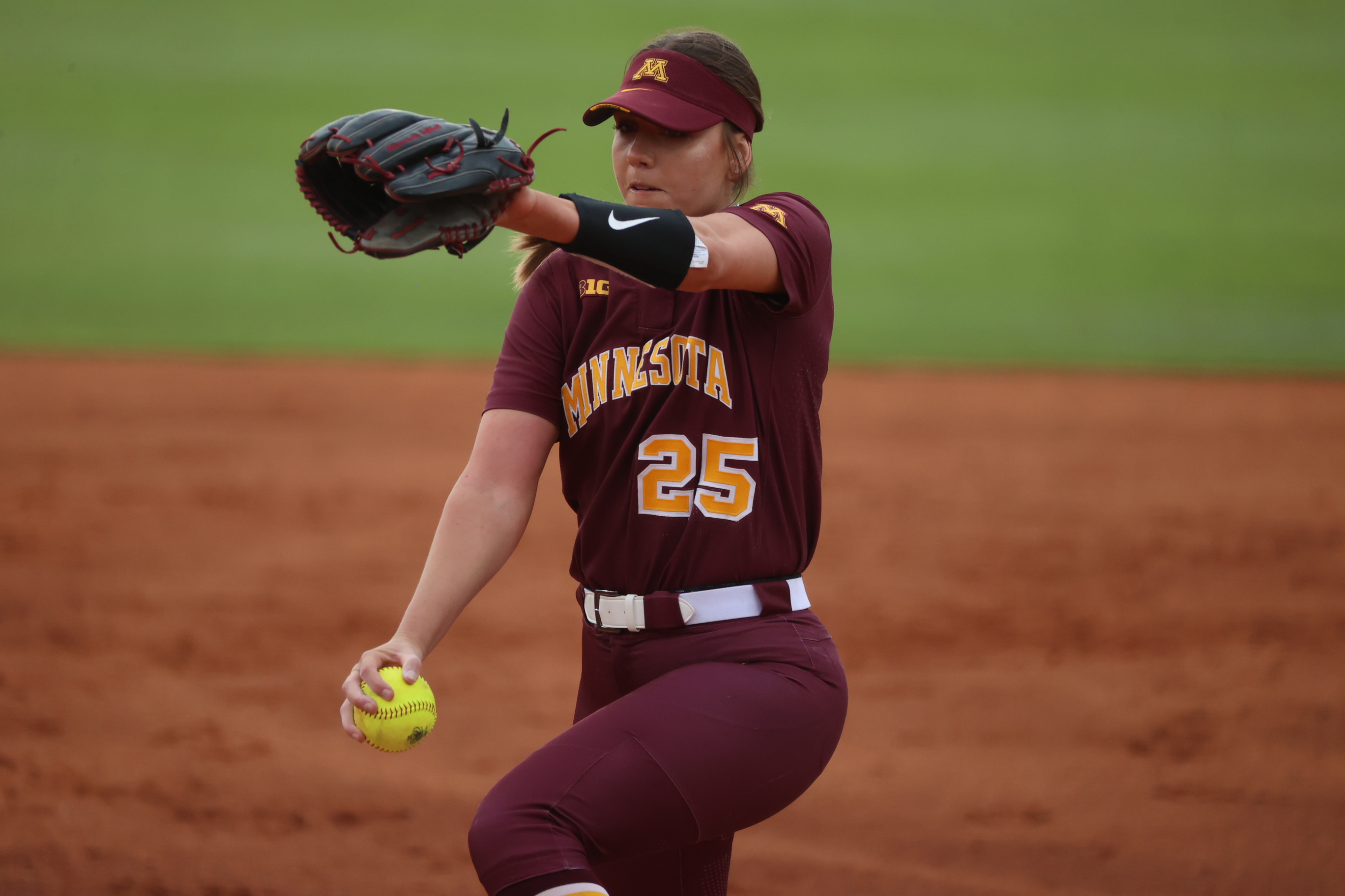Surging Gophers softball team enters first Big Ten series at No. 21 ...