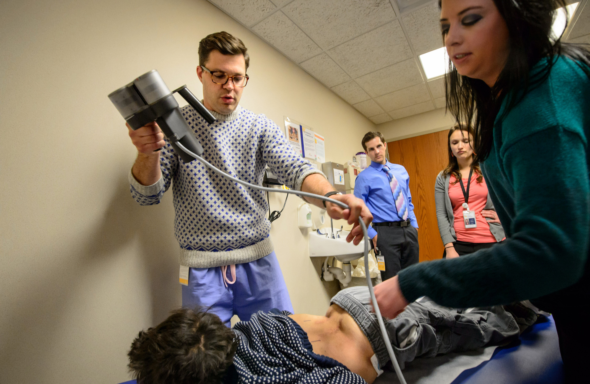 Magnetic rods for curved spines mean fewer surgeries for young patients