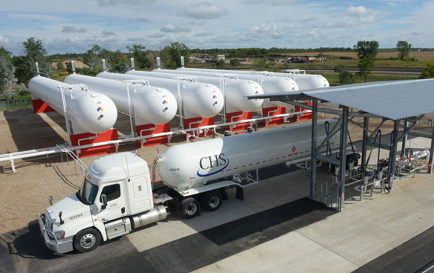 Propane shippers shift from pipelines to rail