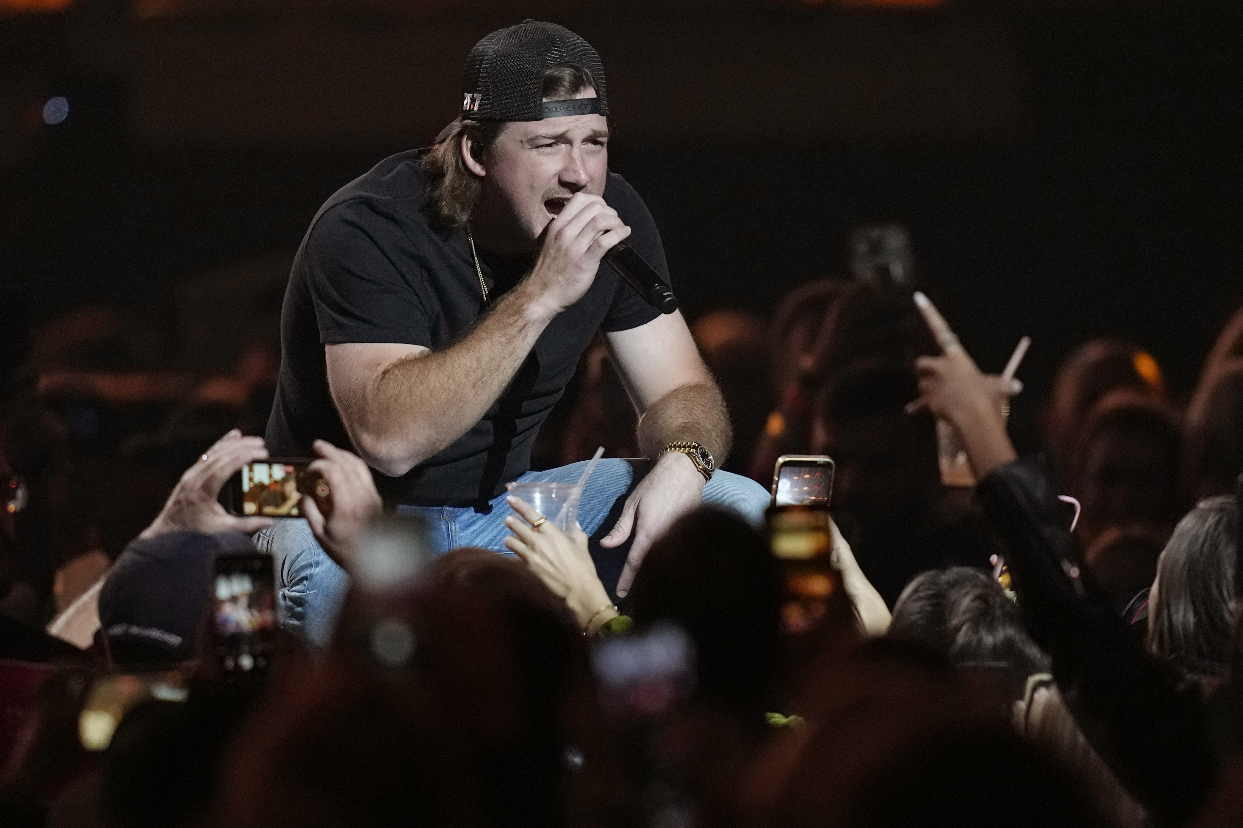 Country music's comeback kid Morgan Wallen to headline U.S. Bank ...