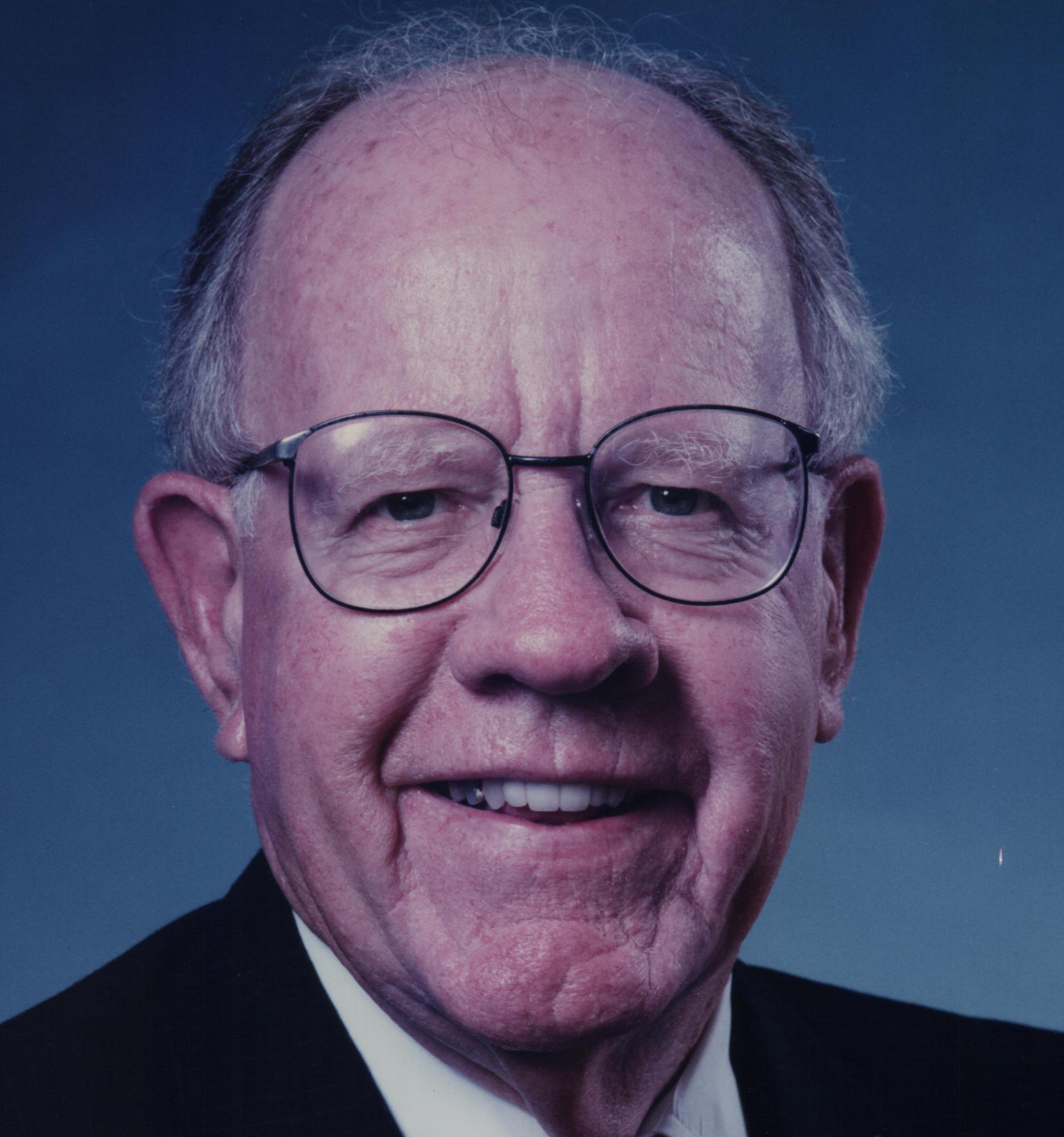 Obituary: Fred Lang, 89, founder of Edina-based Analysts International