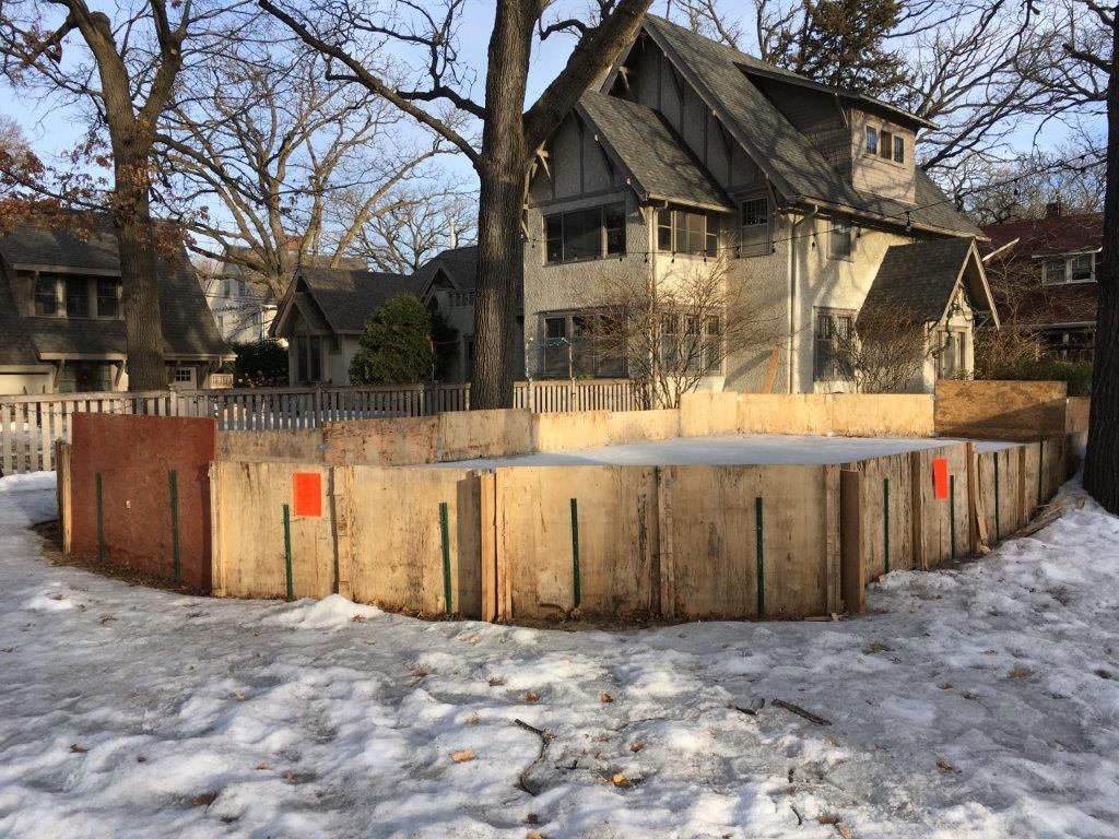Fight over a hockey rink in home's front yard goes to Minneapolis City Hall