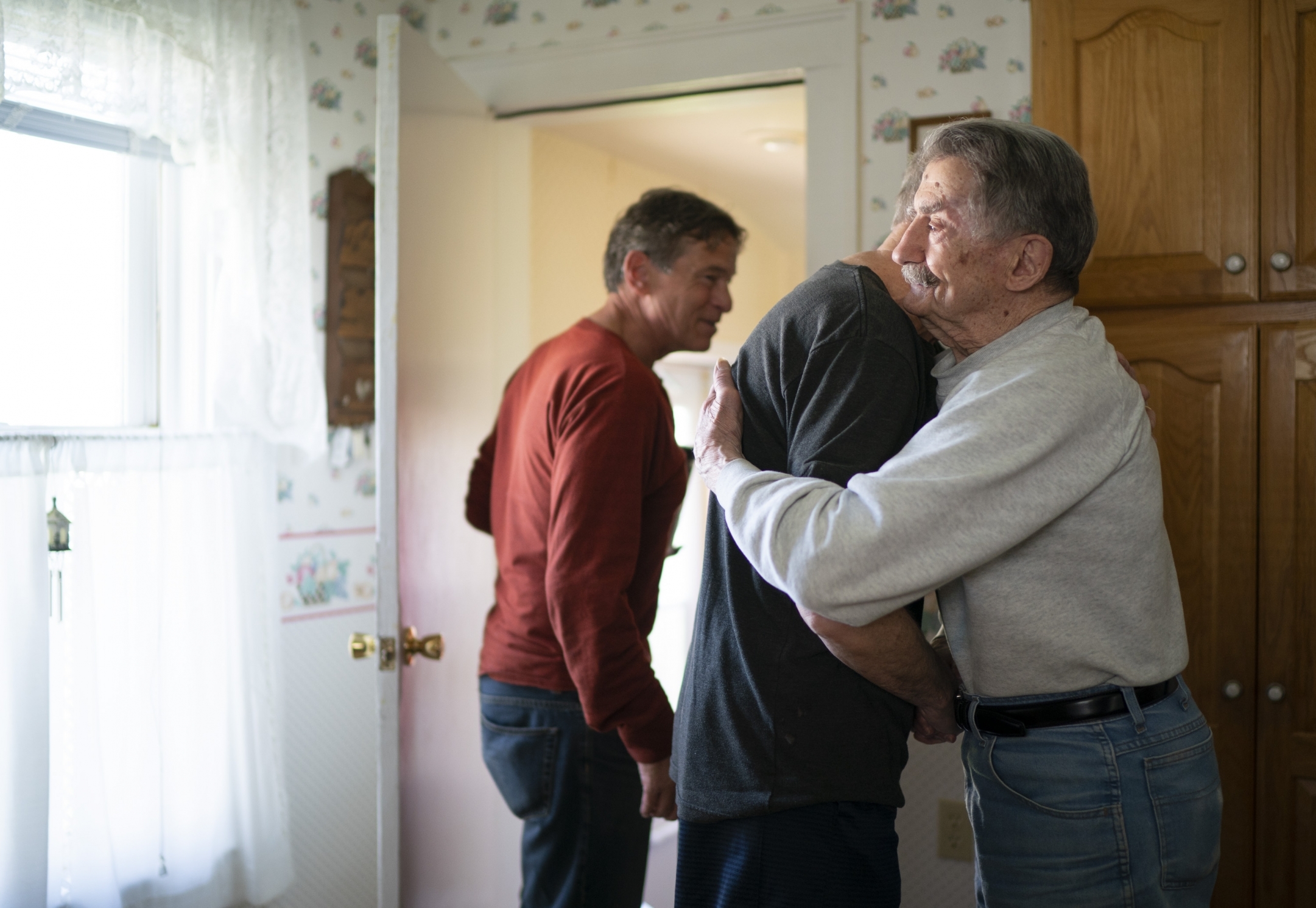Mark Sertich, world's oldest hockey player, dies at 99 in Duluth